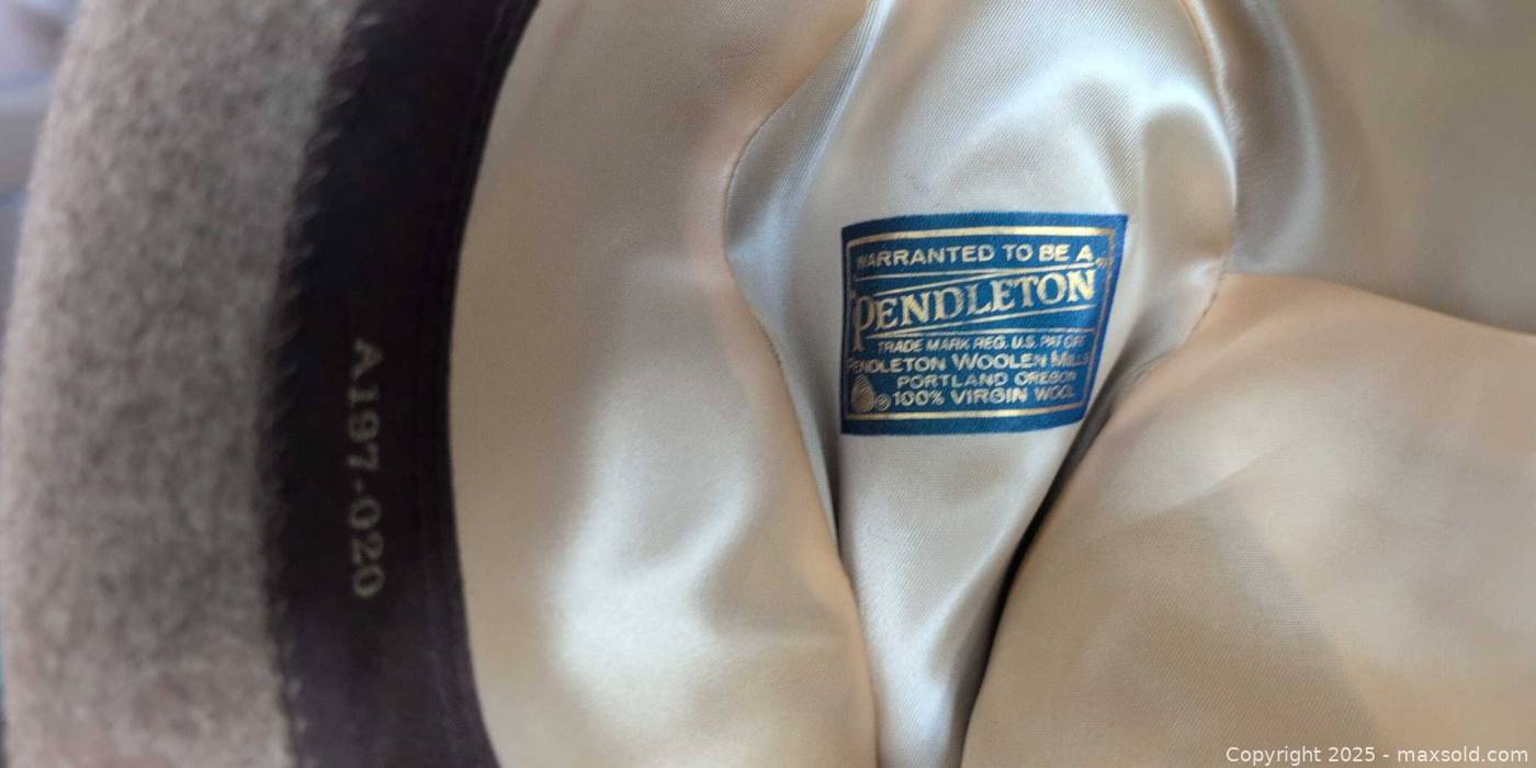 Pendleton felt fedora and two cream woven fedoras | Maxsold