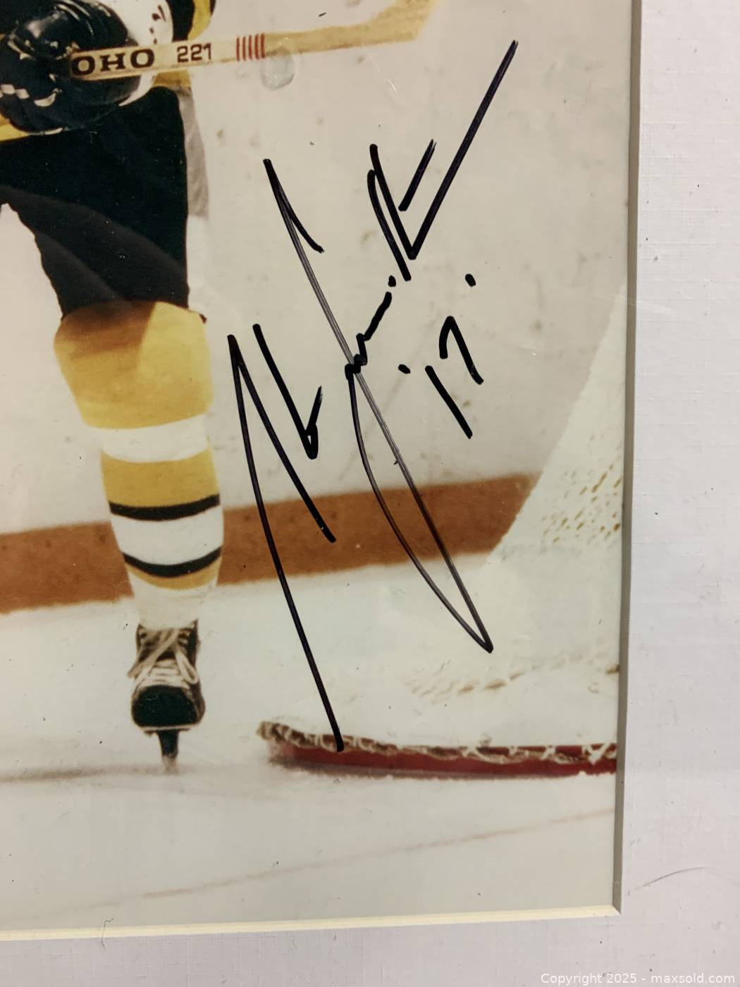 Stan Jonathan signed Boston Bruins photo | Maxsold