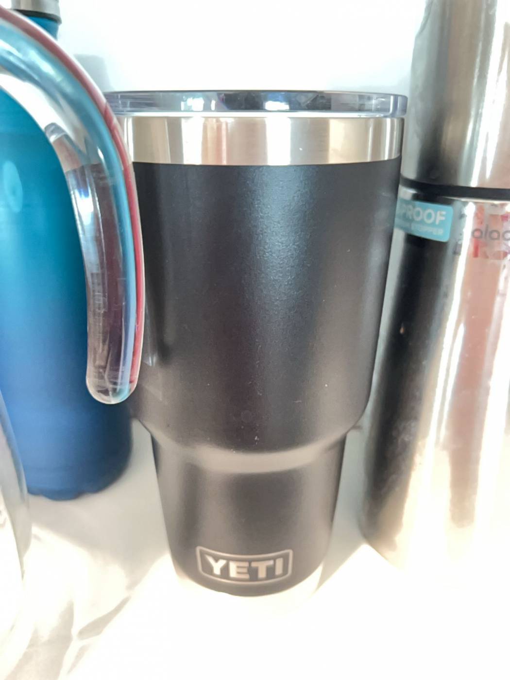 Mixed Insulated Drinkware Lot YETI Thermos | Maxsold