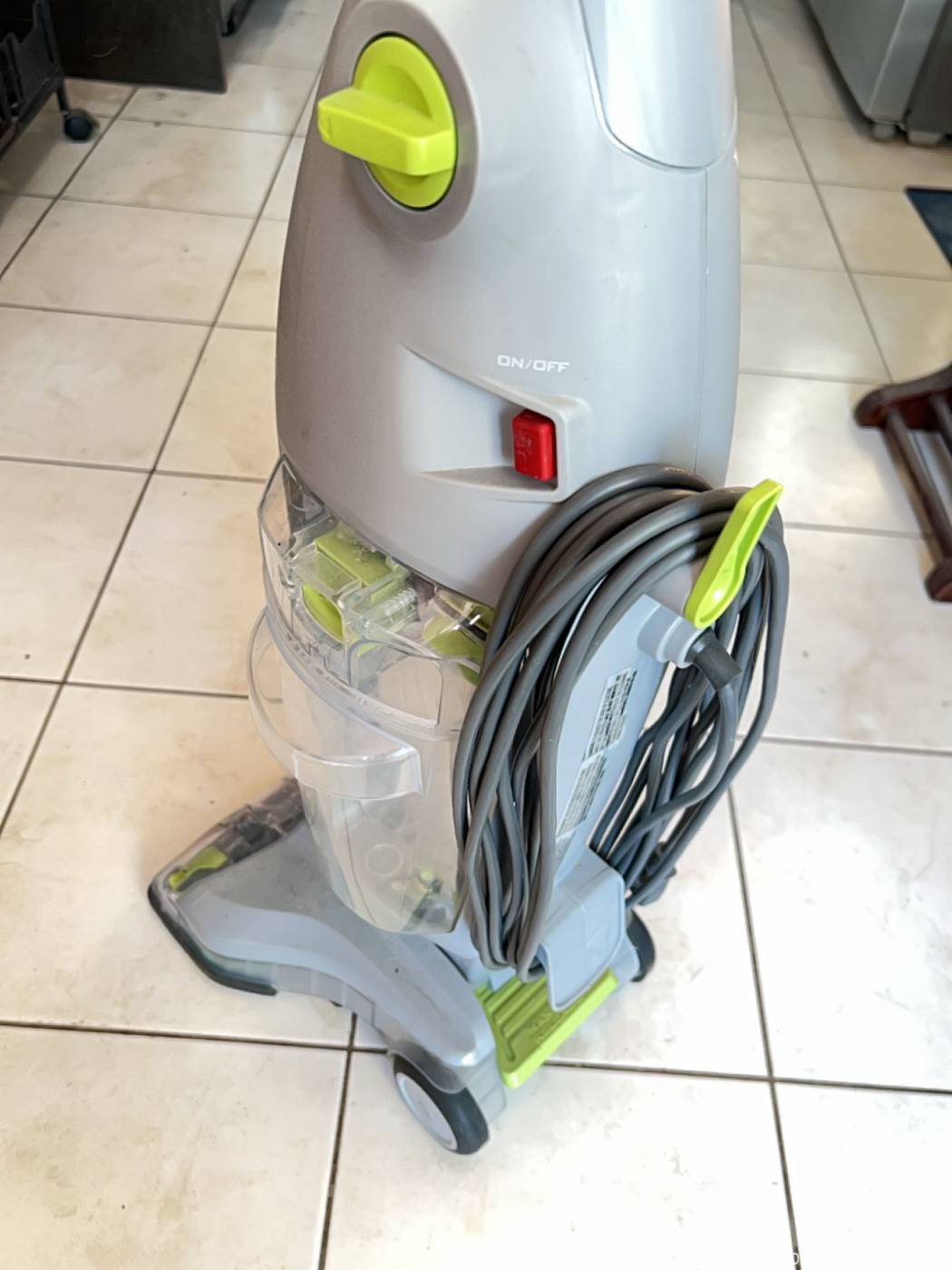 Hoover & Bissell upright floor scrubbers with supplies | Maxsold
