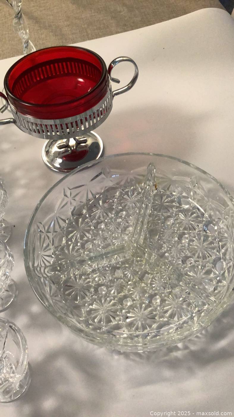 Vintage pressed glass barware and serveware lot | Maxsold