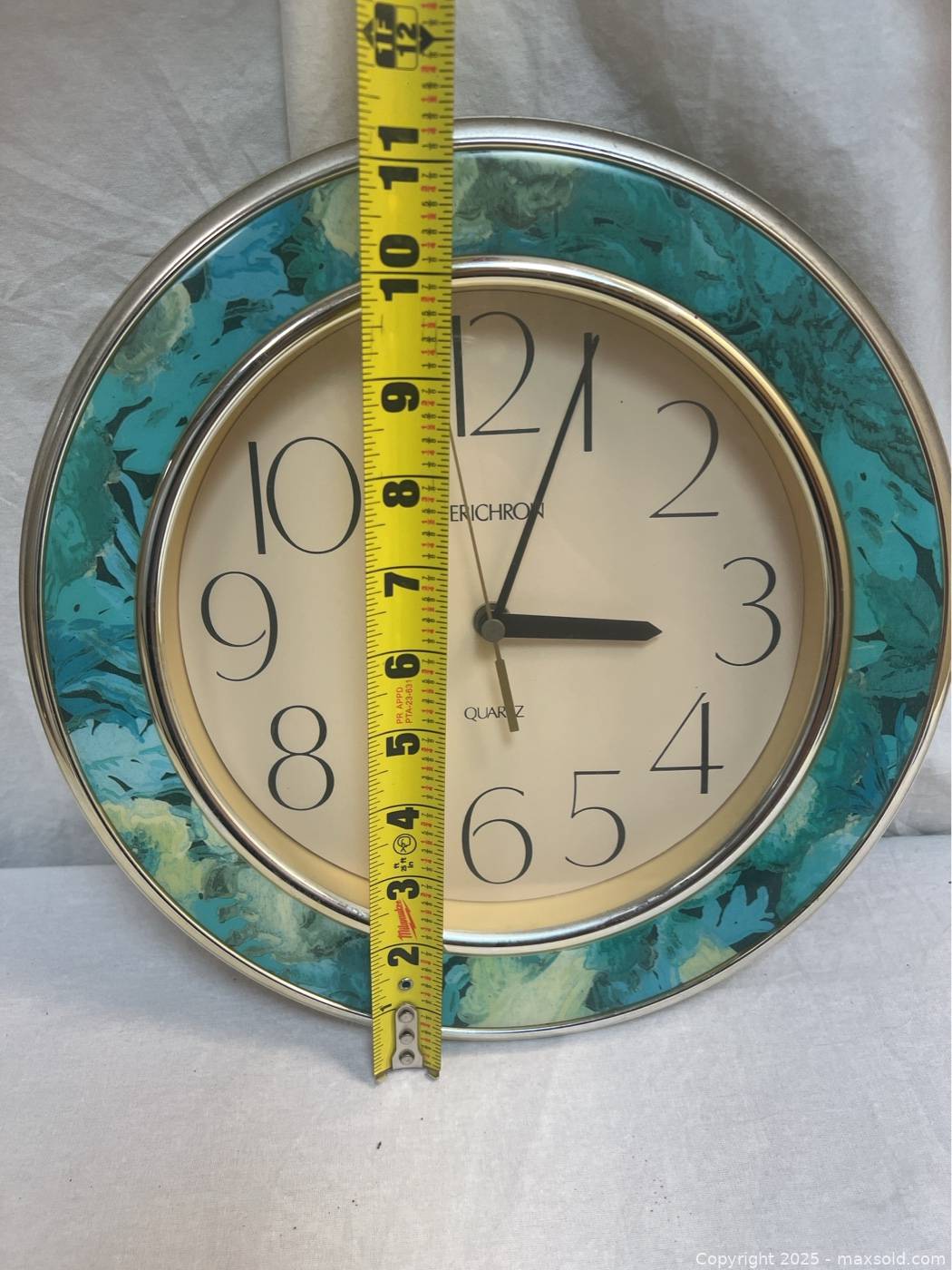 Verichron Floral Quartz Wall Clock | Maxsold
