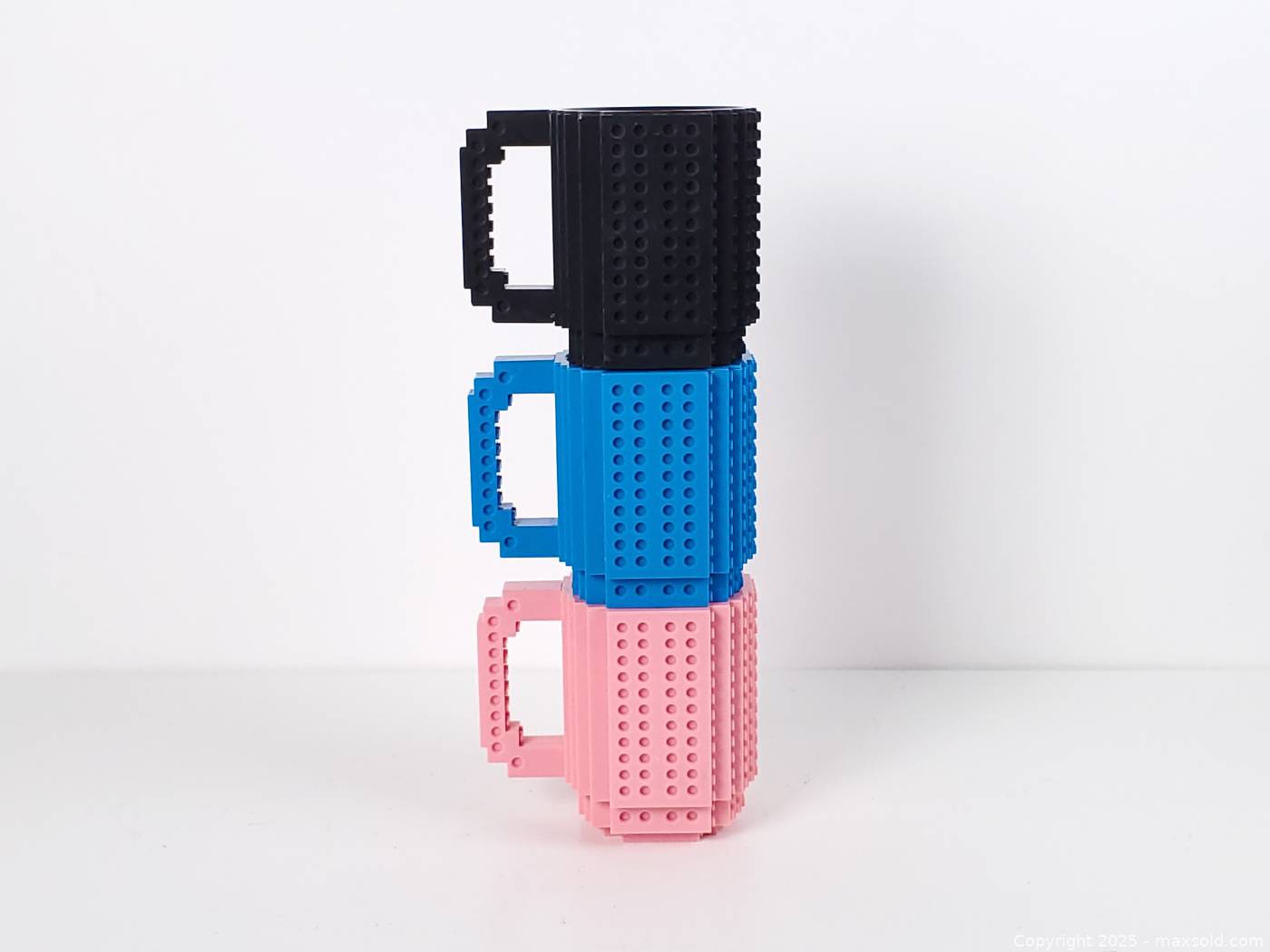 LEGO Build-On Brick Coffee Mugs set of 3 | Maxsold