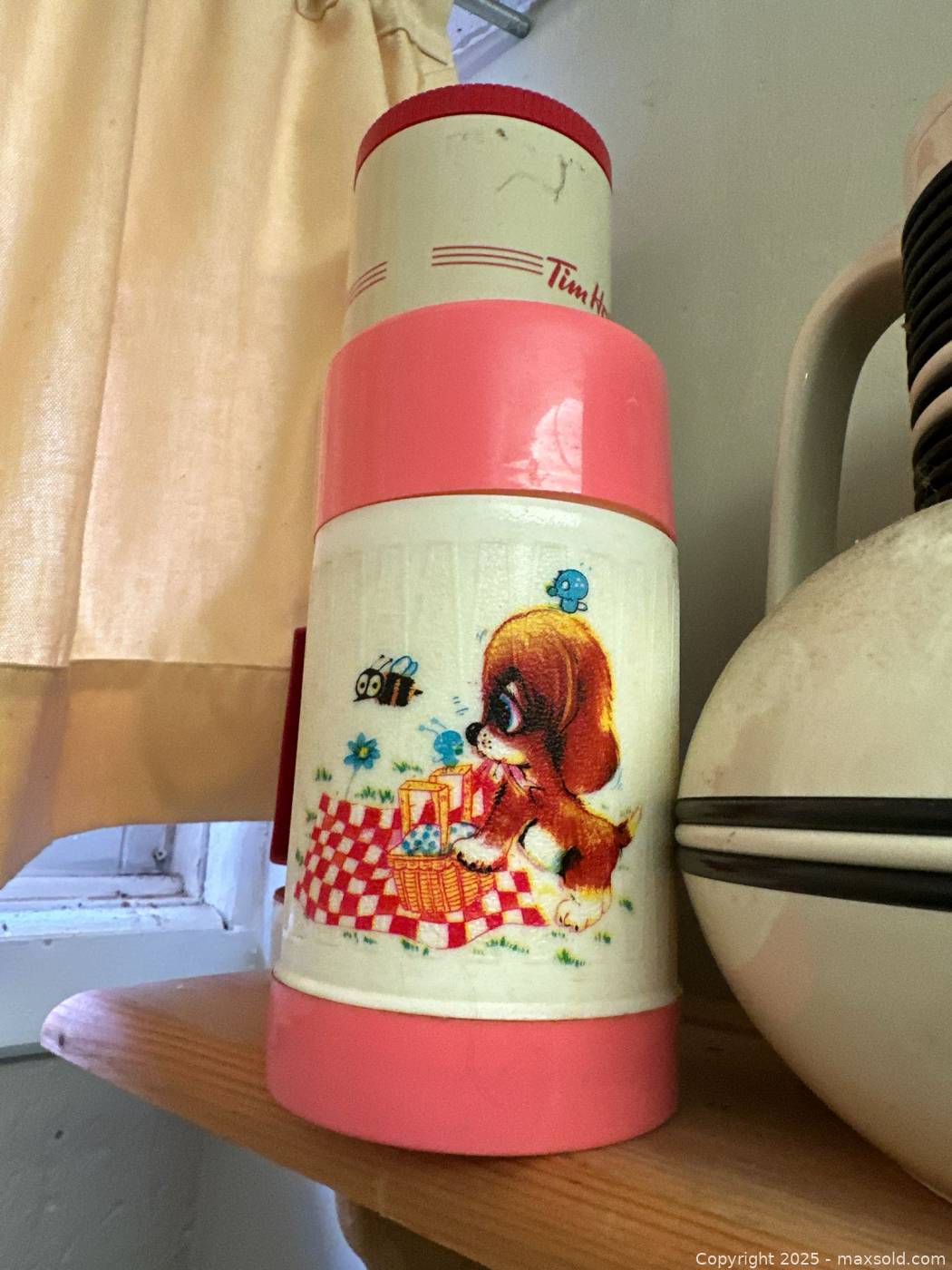 Six insulated beverage containers | Maxsold
