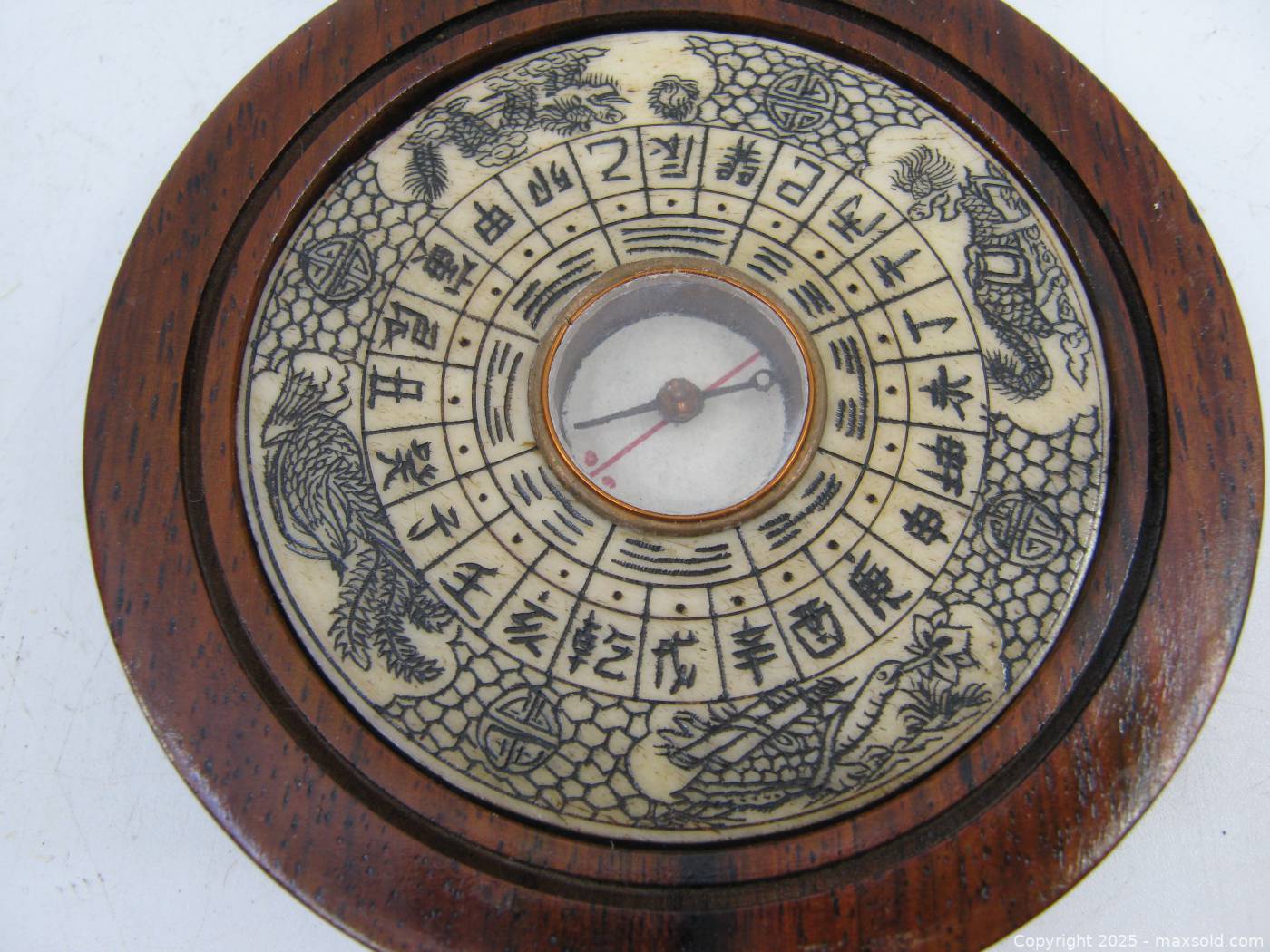 Chinese Feng Shui Luopan Compass | Maxsold