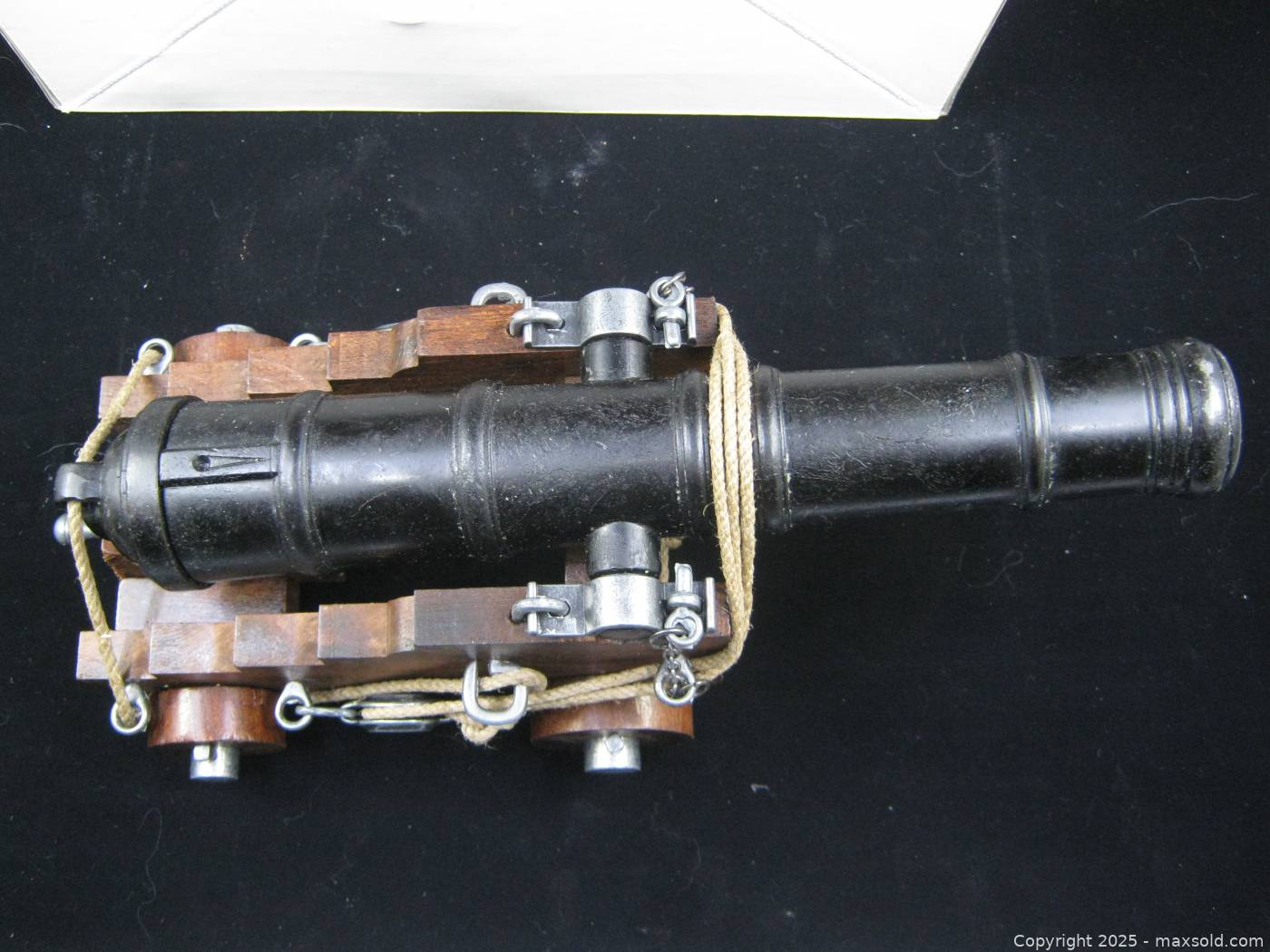 Denix British Naval Cannon Model 407 | Maxsold