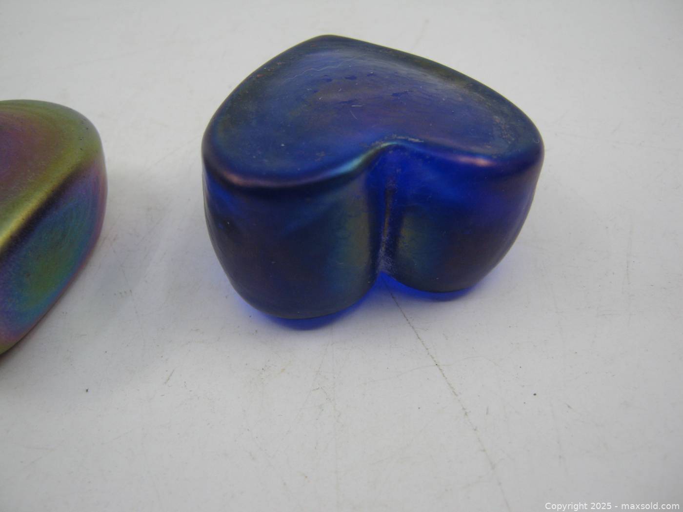 Iridescent Art Glass Heart Paperweights | Maxsold