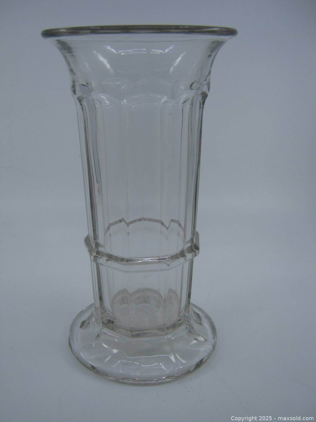 P&O Shipping Line Etched Glass Vase | Maxsold