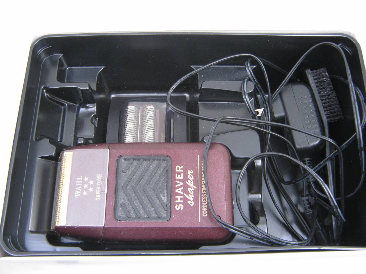 WAHL Professional 5-Star Shaver Shaper set | Maxsold