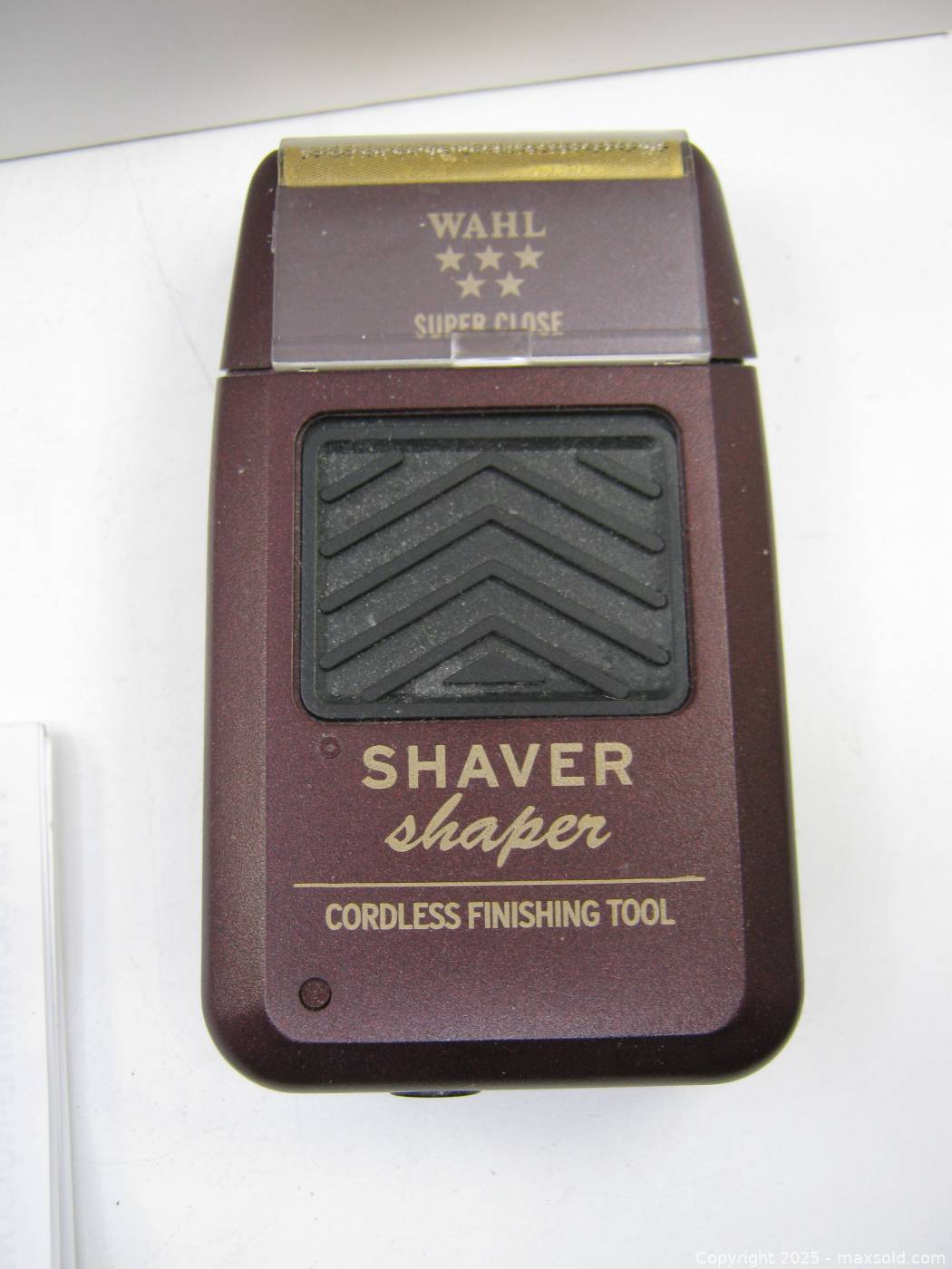 WAHL Professional 5-Star Shaver Shaper set | Maxsold
