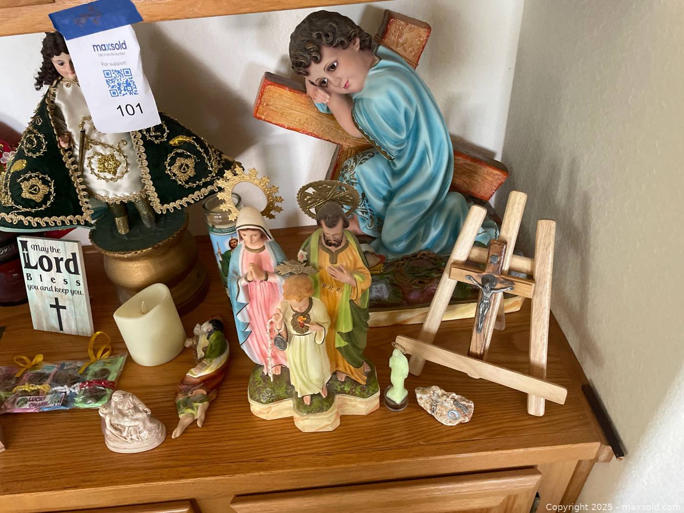 Catholic Statues and Figurines Collection | Maxsold