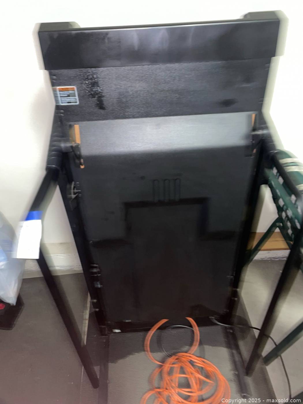 ProForm folding electric treadmill | Maxsold