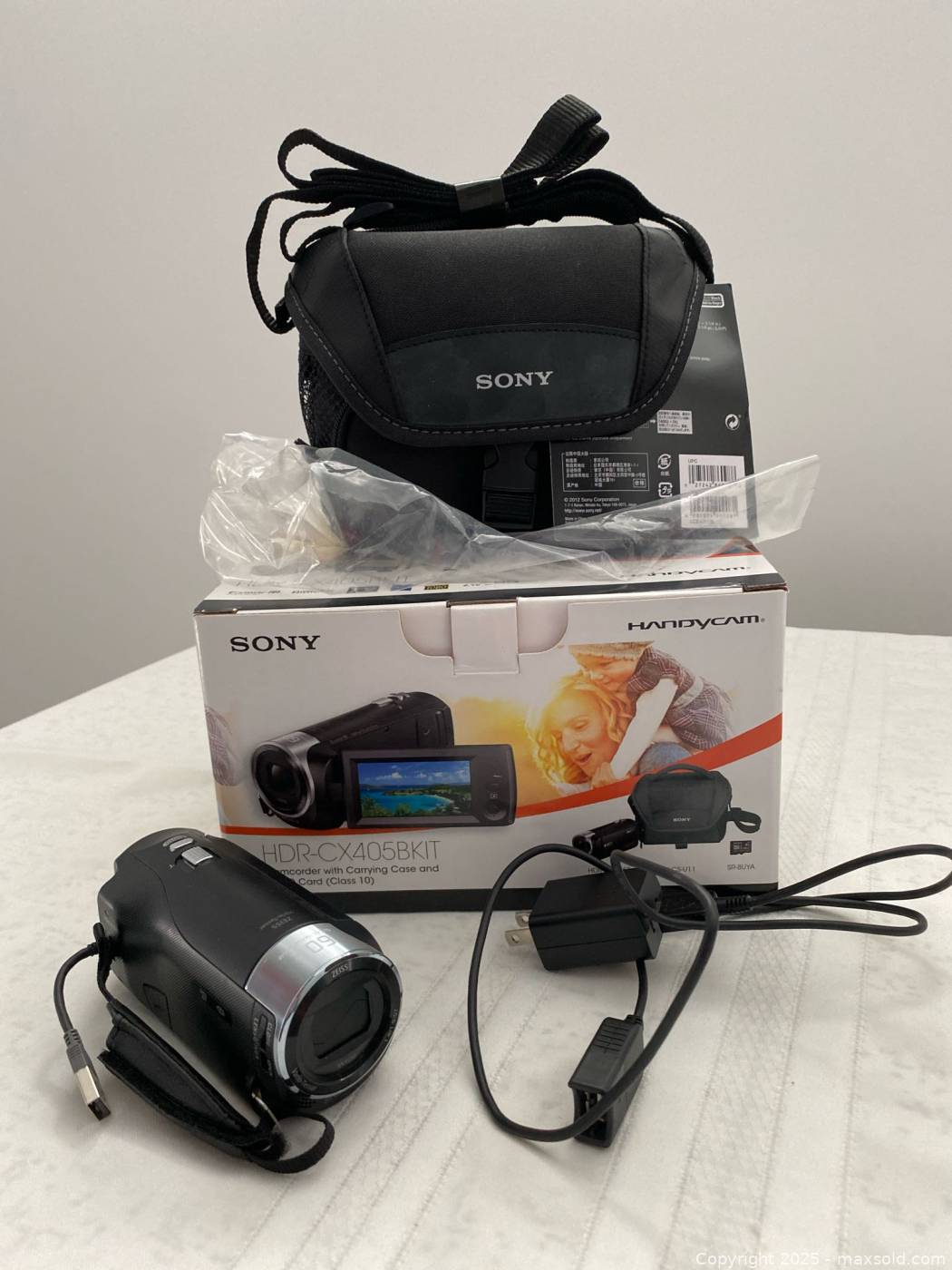 Sony Handycam HDR-CX405 camcorder and Sony Cyber-shot DSC-WX300 camera ...