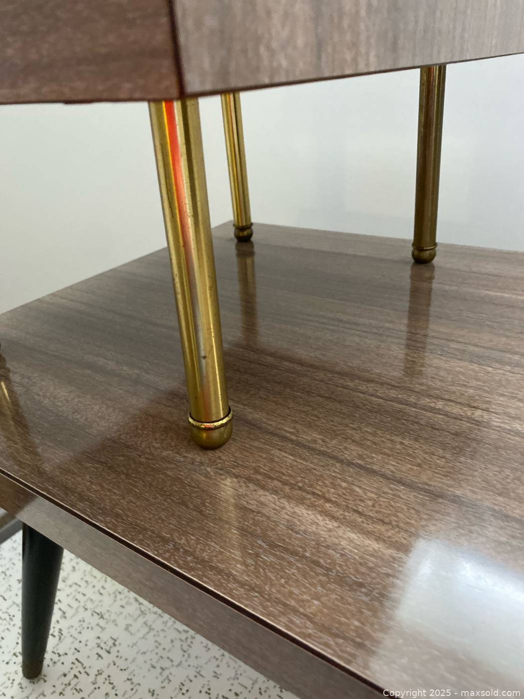 Two-tier walnut veneer MCM side table | Maxsold