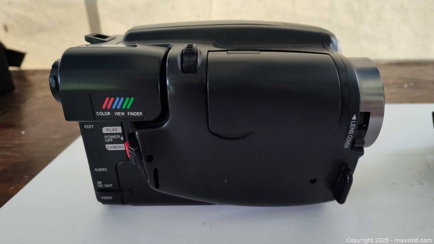 2 JVC Compact VHS camcorders with bag | Maxsold