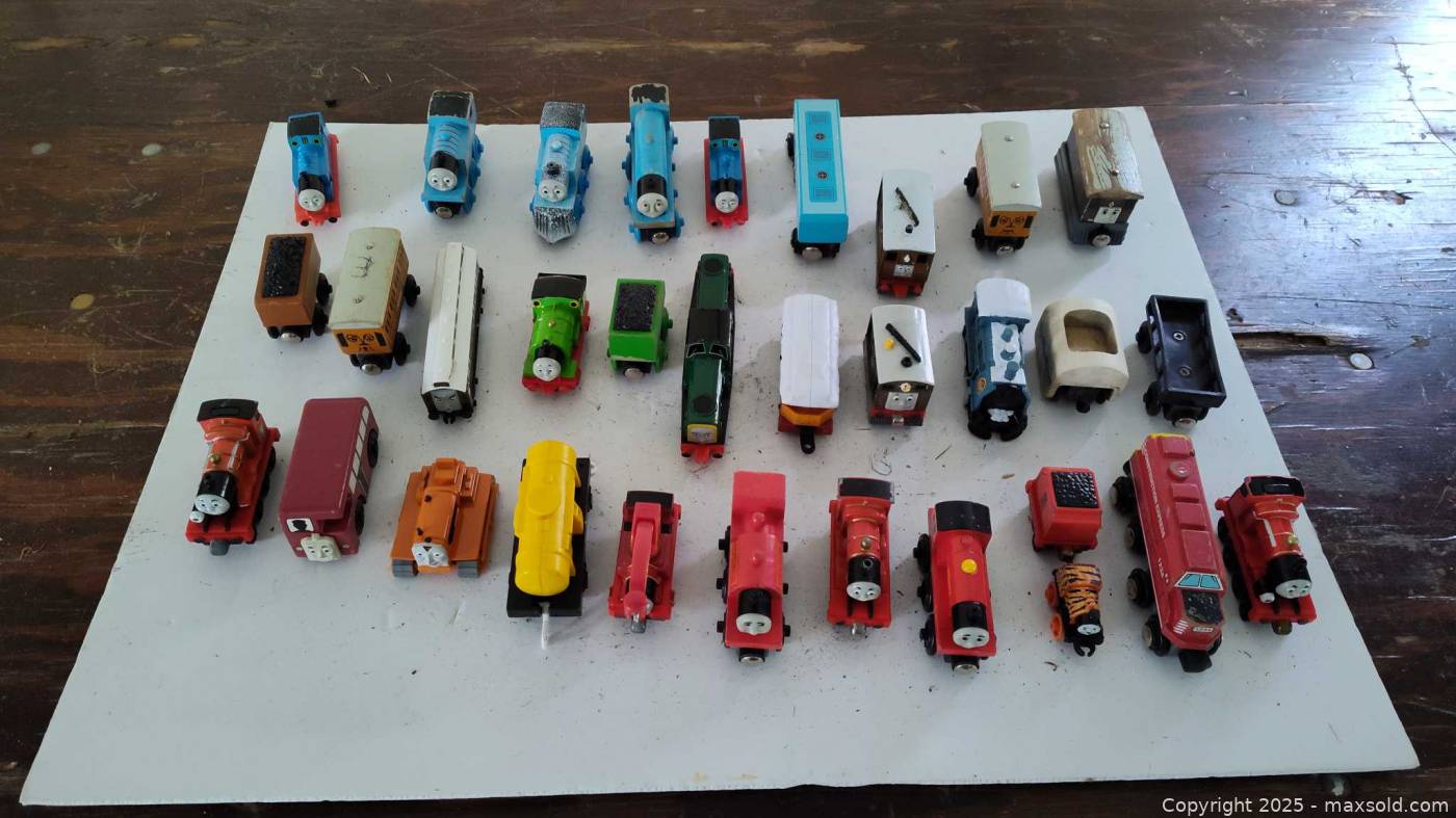 Thomas & Friends die-cast toy train collection | Maxsold