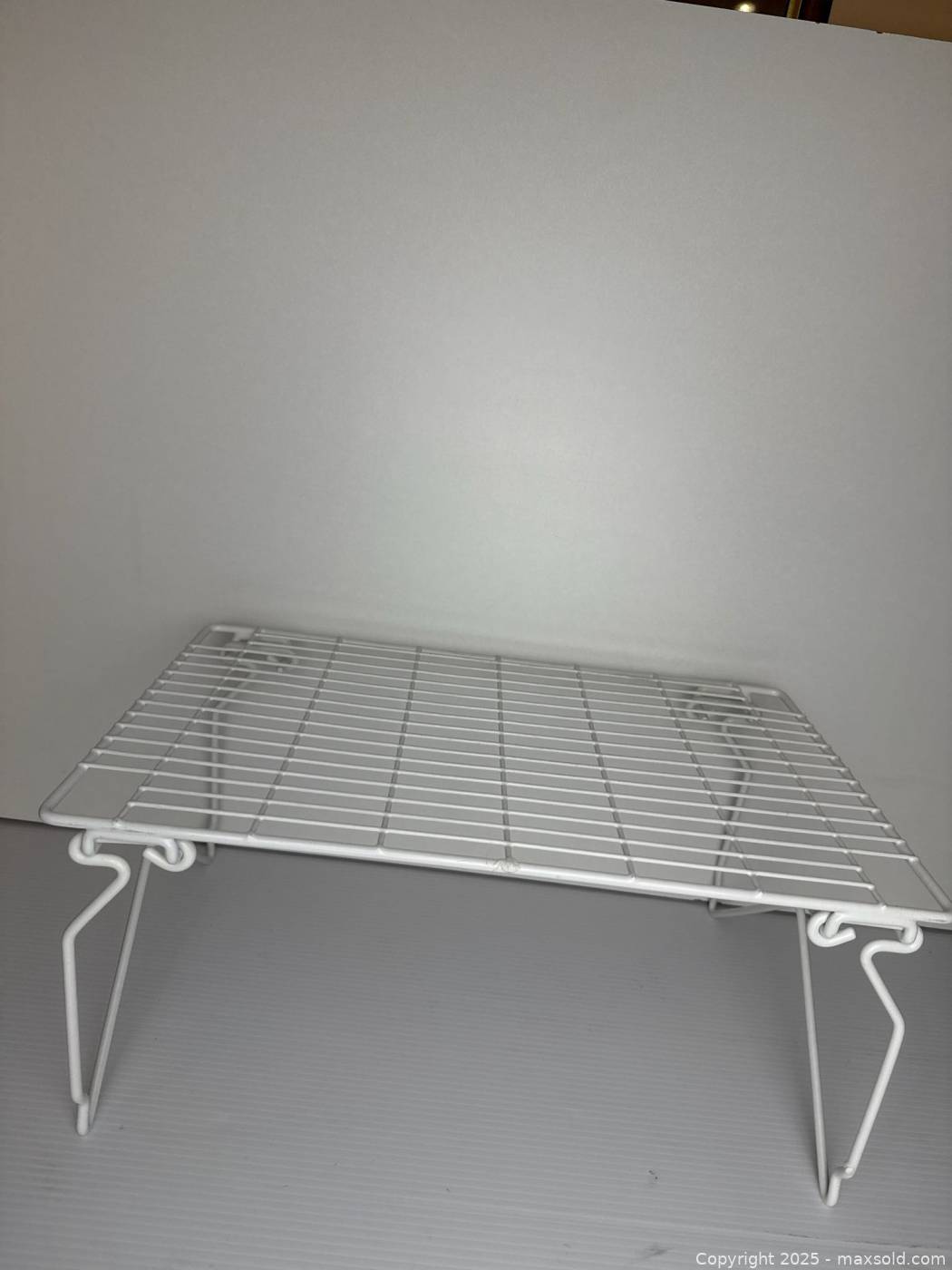 White Metal Wire Shelf Riser | Maxsold