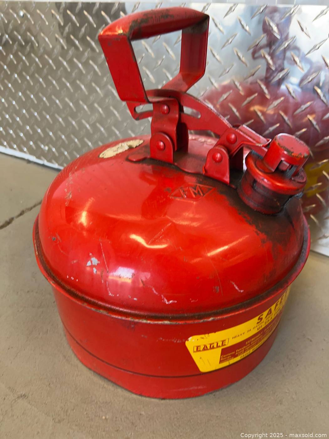 Eagle Type I red metal safety gas can | Maxsold