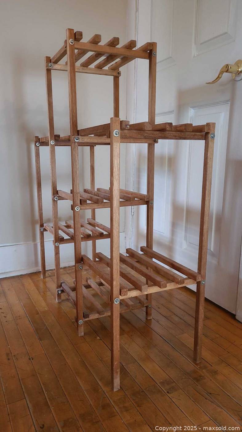 7-tier natural wood slatted plant stand | Maxsold