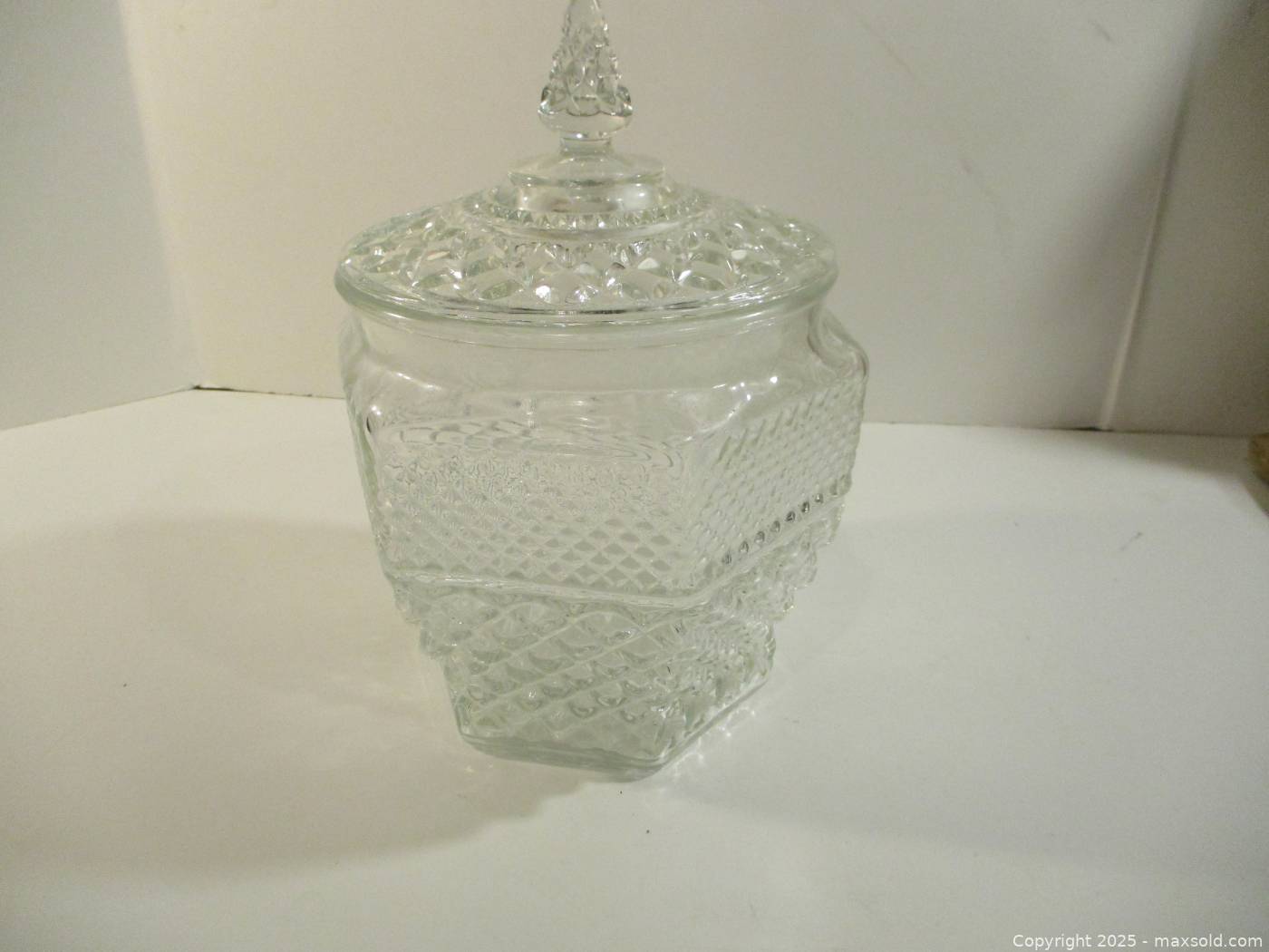Vintage clear pressed glass candy jar 11" x 8" | Maxsold