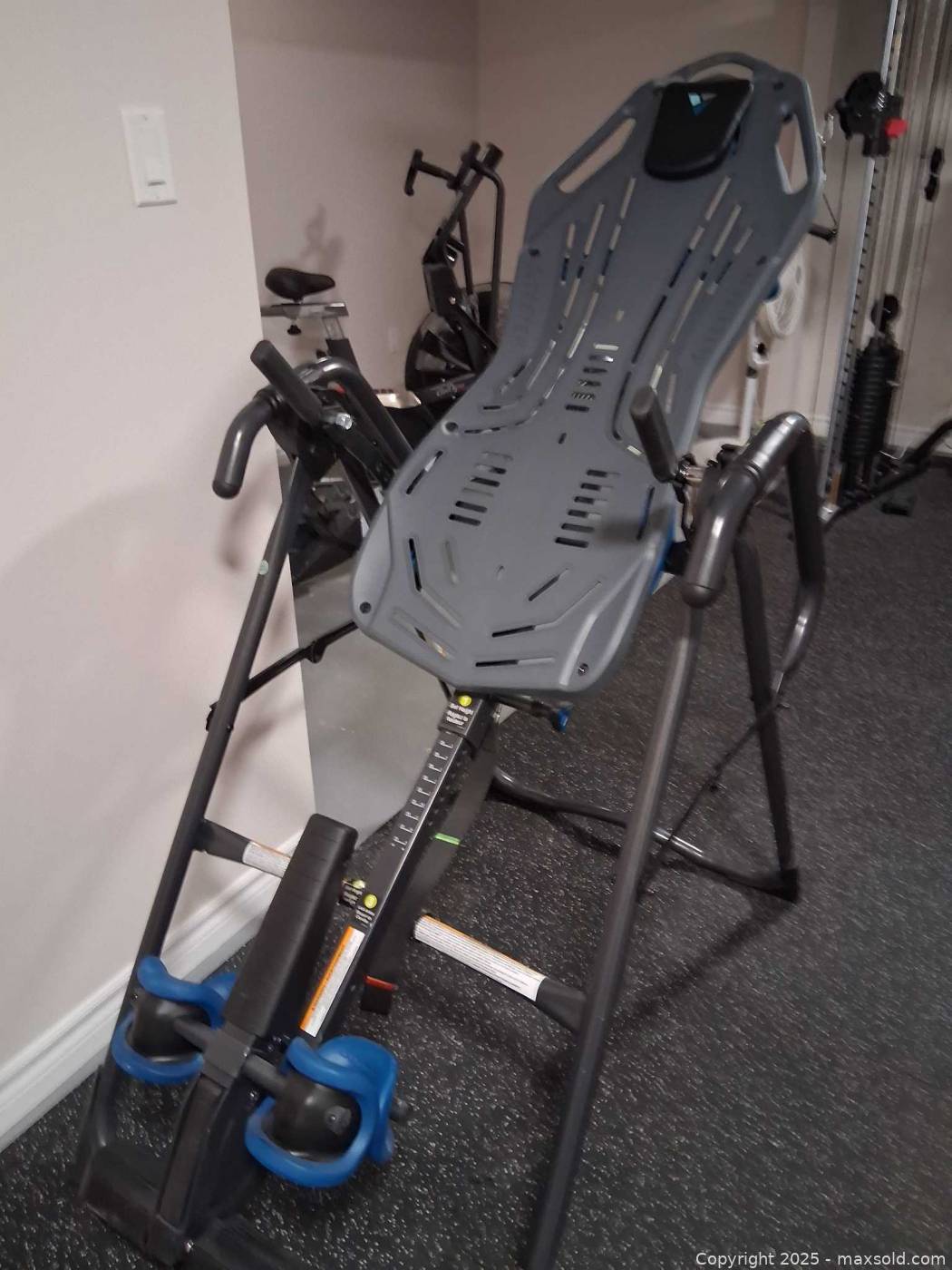 Teeter inversion table | Maxsold