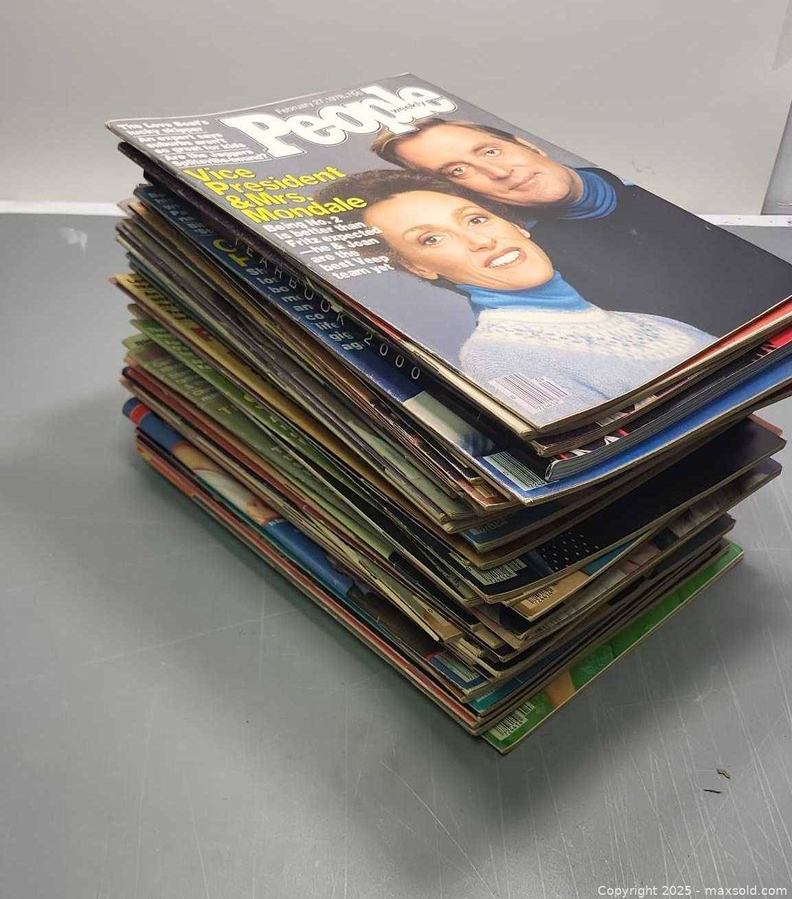People magazine lot approx. 40 issues | Maxsold