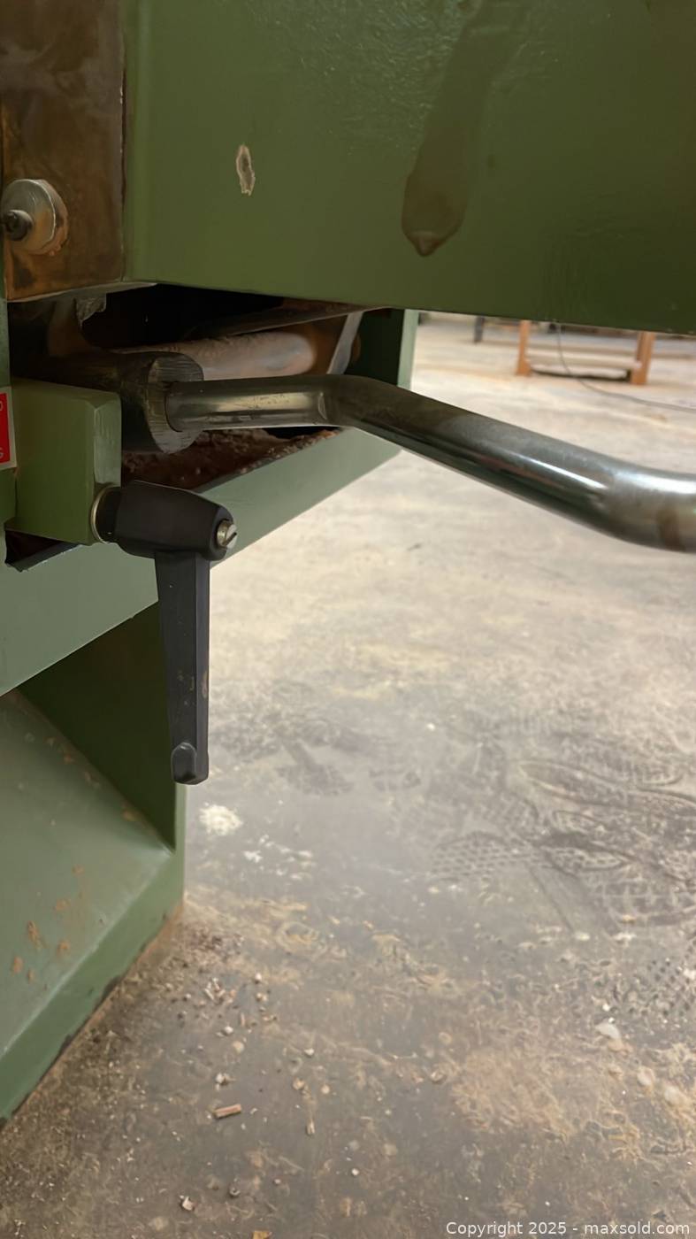 Casolin 20-inch Jointer With 8-Foot Table | Maxsold