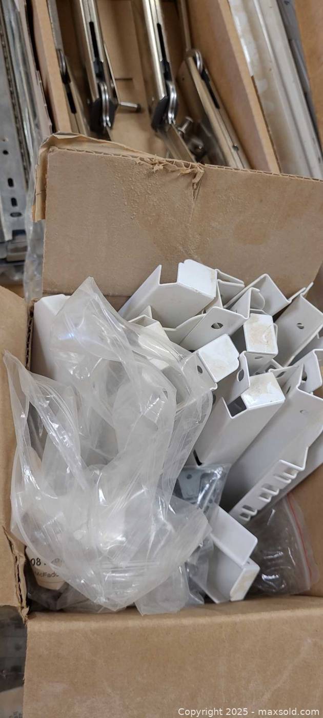 Assorted drawer slides and hardware | Maxsold