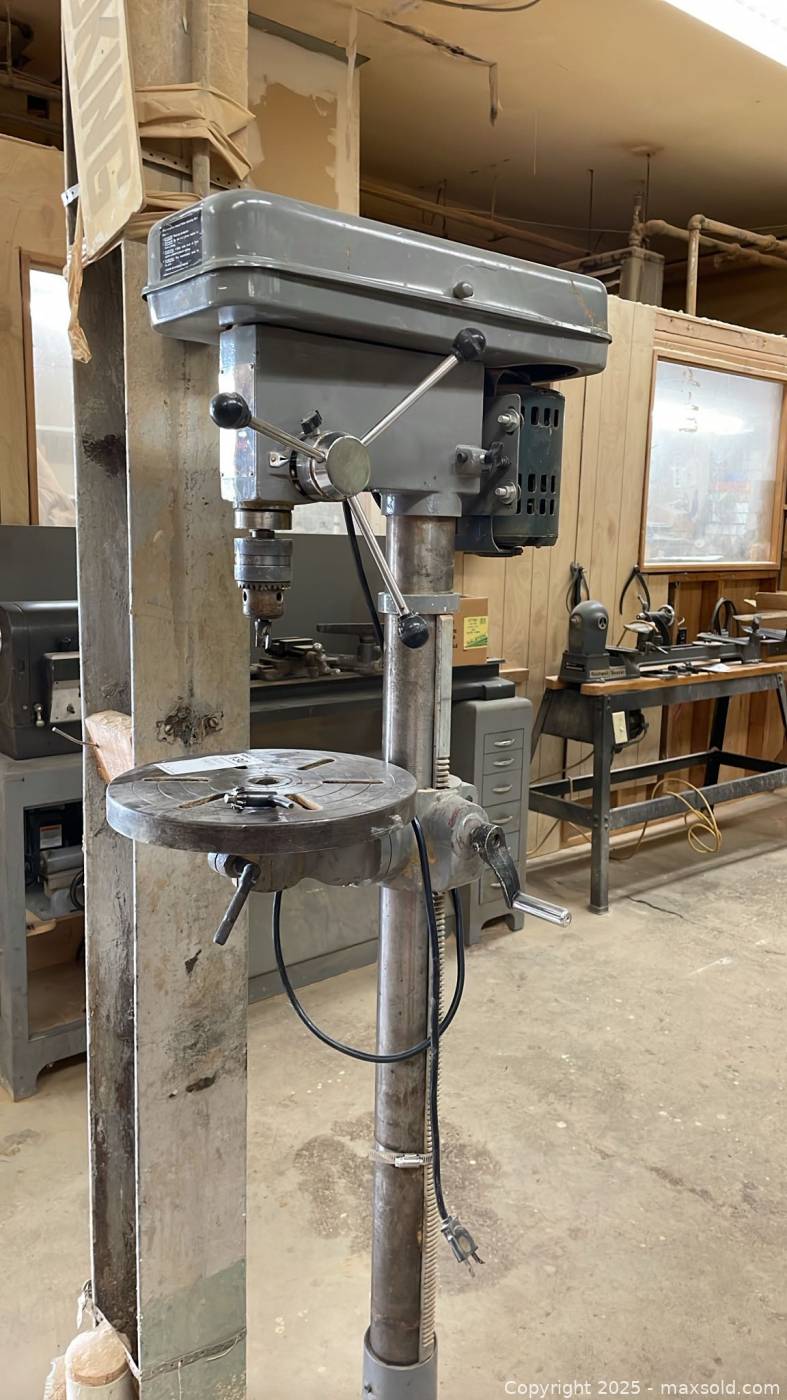 Astro International DP-1358F floor drill press | Maxsold