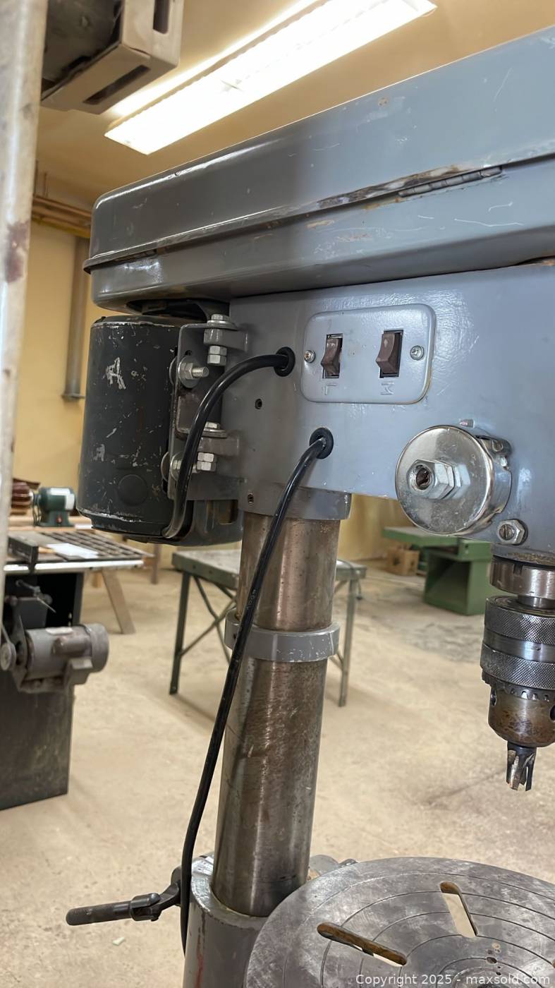 Astro International DP-1358F floor drill press | Maxsold