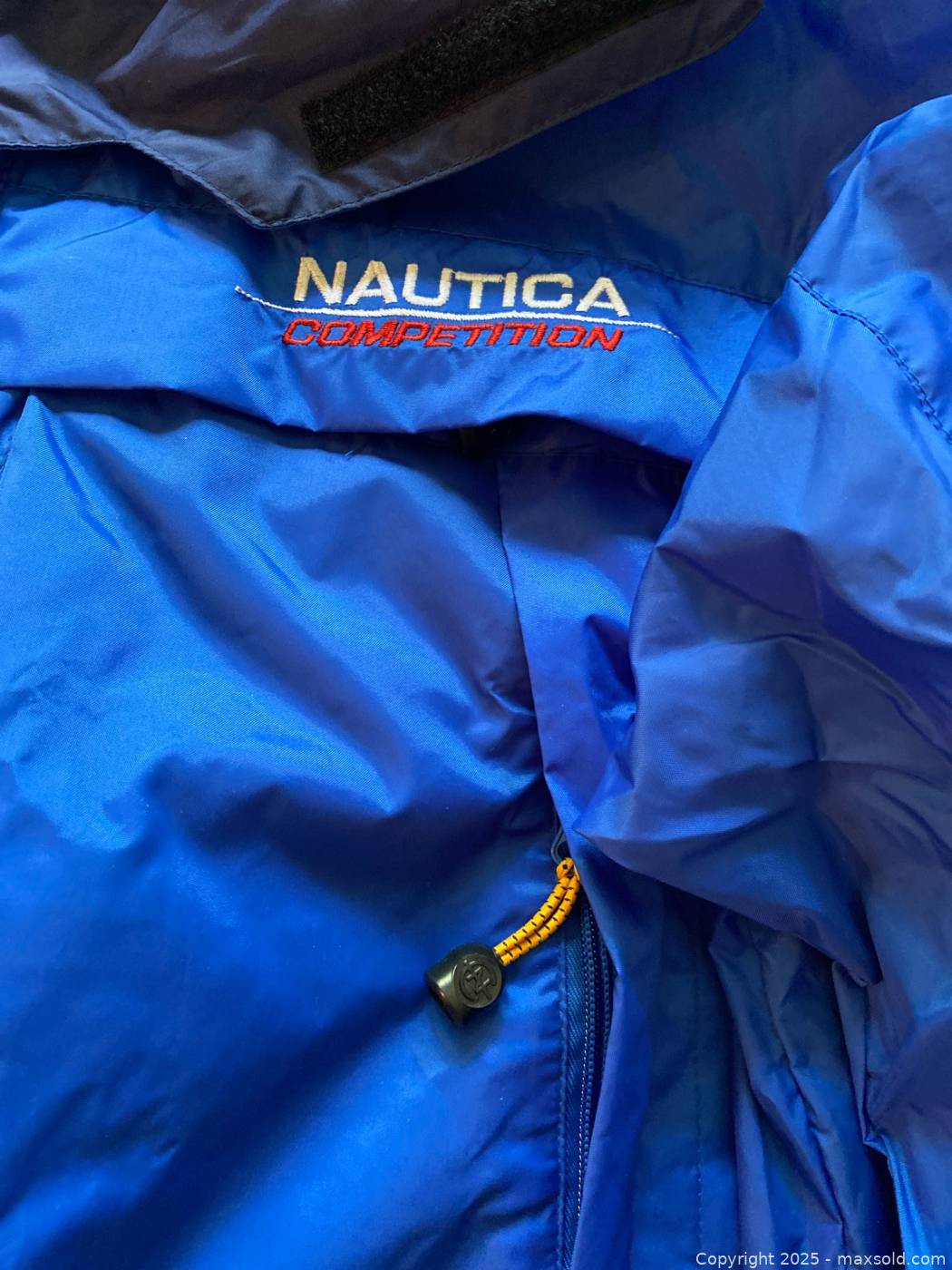 2 Nautica Competition Nautex jackets | Maxsold