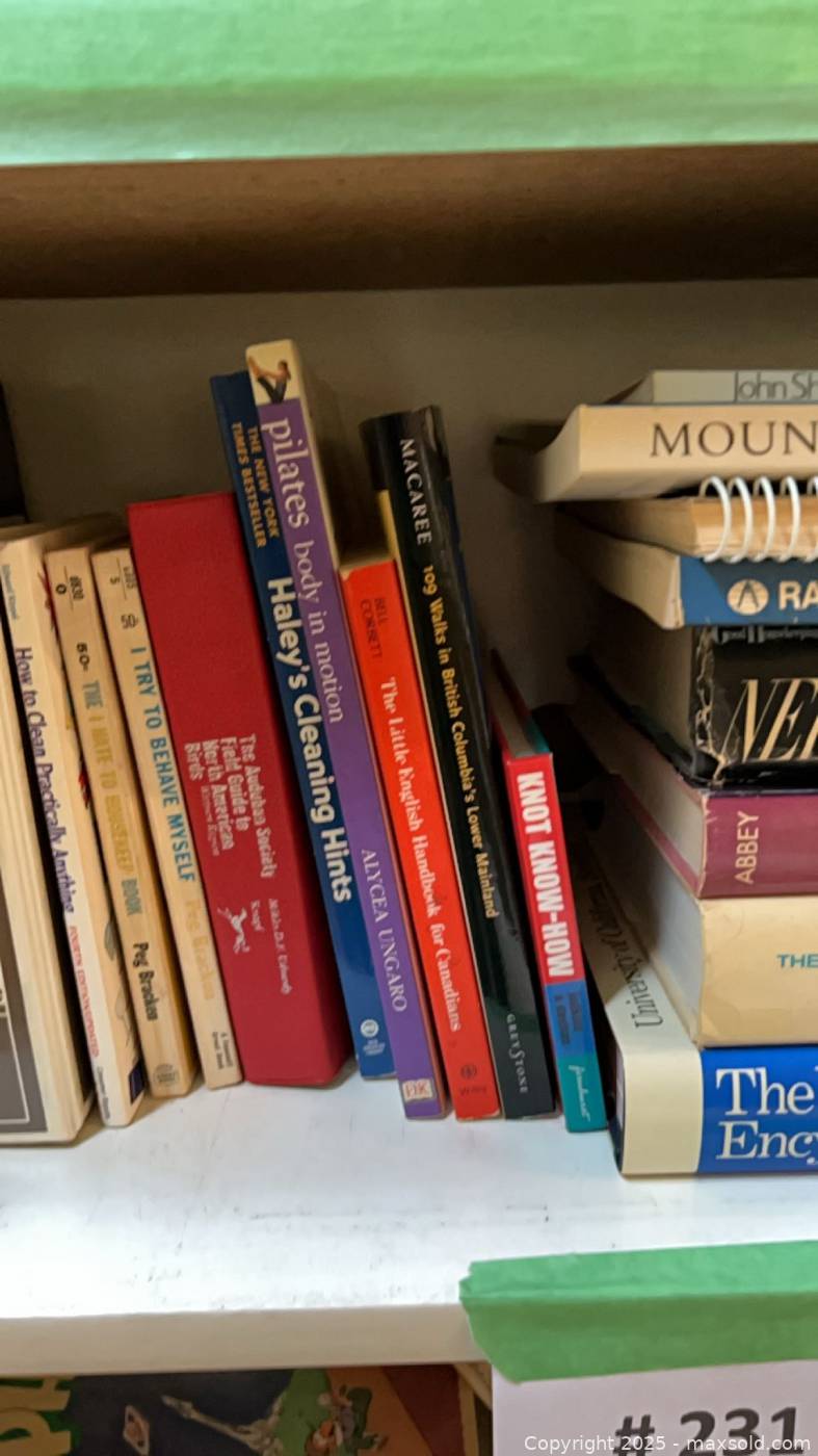 Home, health & DIY reference books | Maxsold