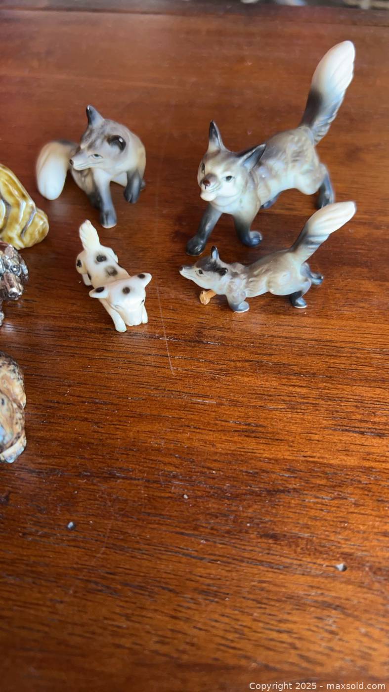 Vintage small ceramic animal figurines | Maxsold