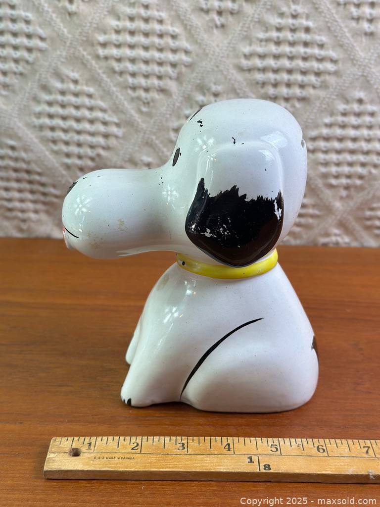 Snoopy pottery piggy bank 7 in | Maxsold