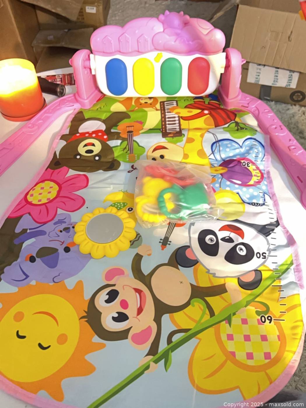 Baby play gym activity mat with rainbow arches | Maxsold
