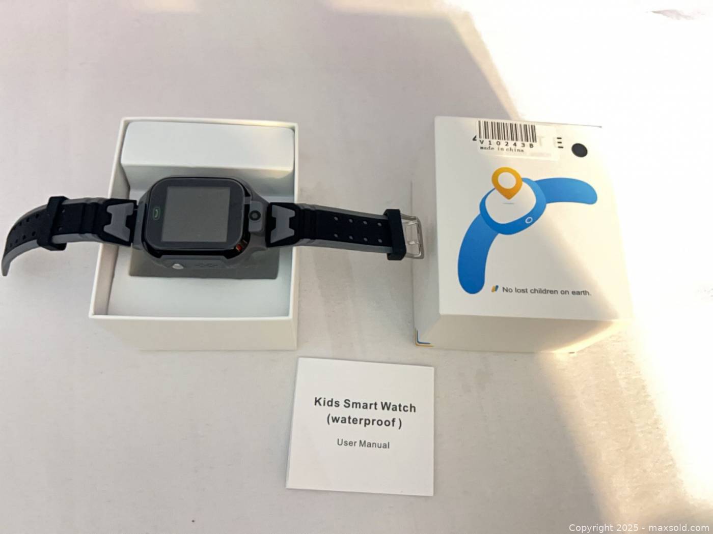 Kids GPS smart watch with box manual | Maxsold