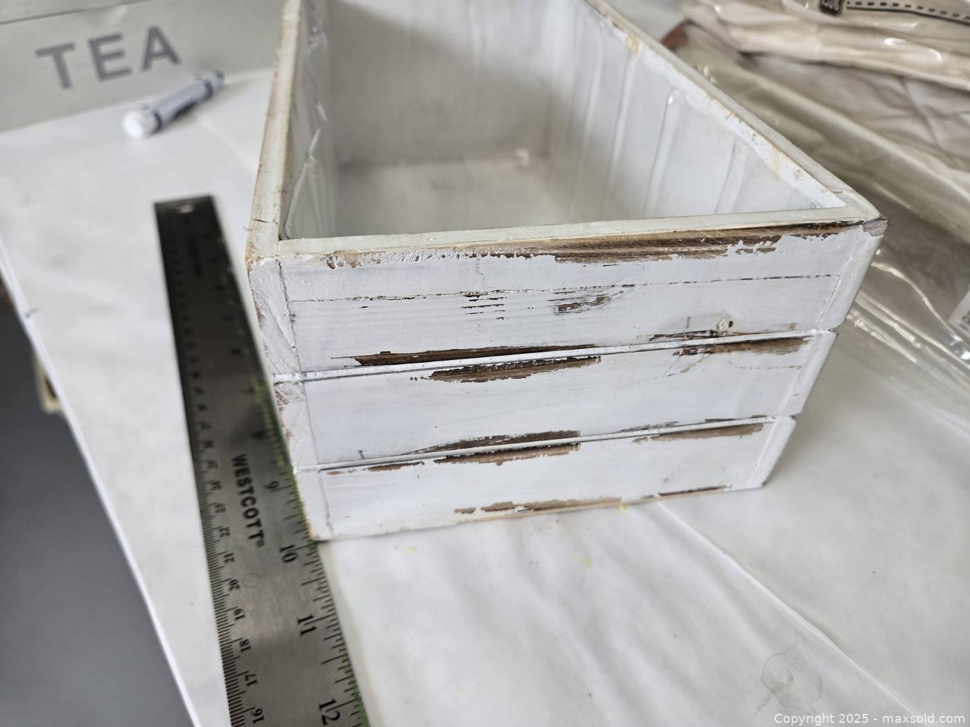 Wood tea box and bird print crate | Maxsold