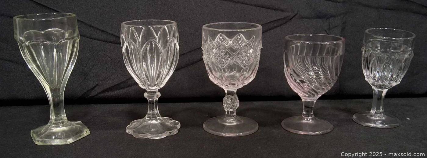 25 assorted small clear glass goblets | Maxsold