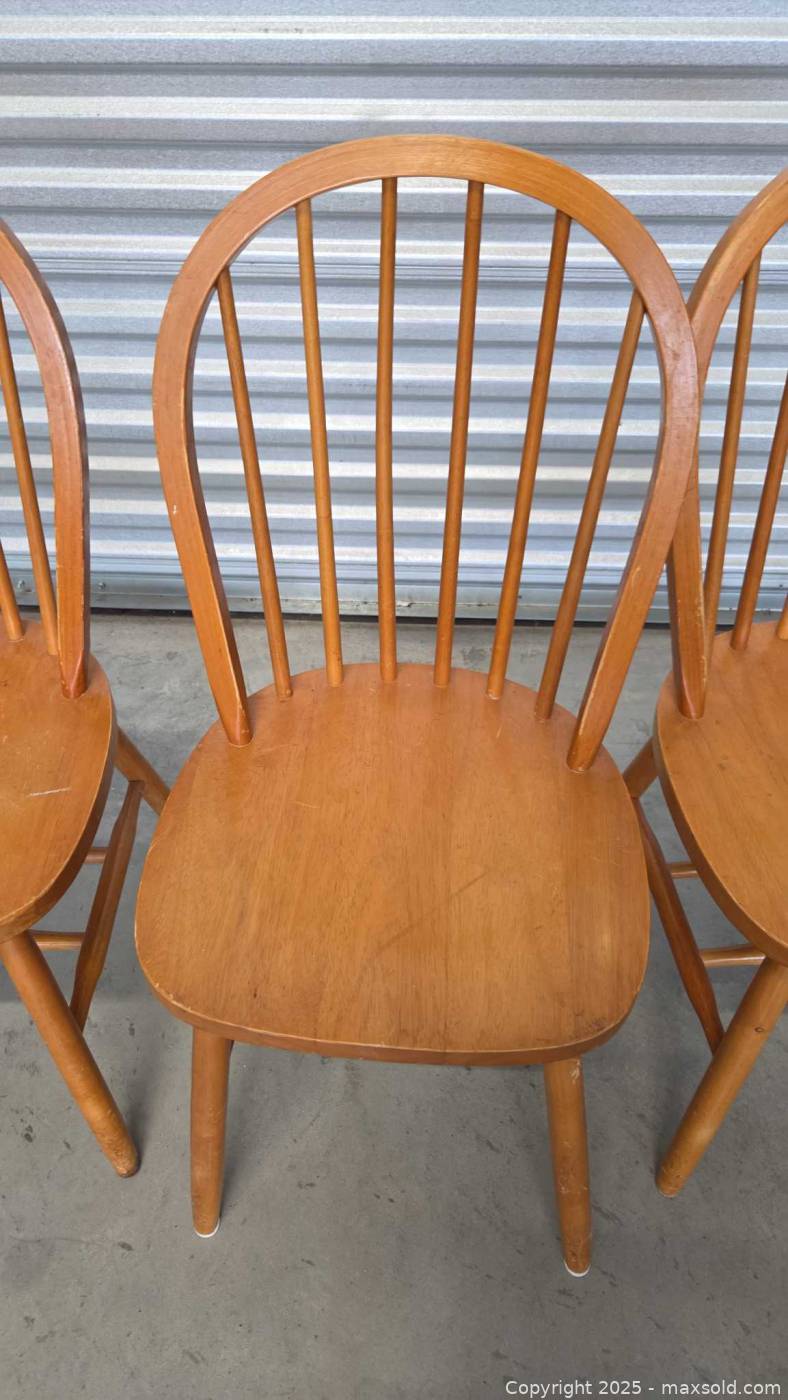 Set of 4 wooden Windsor spindle-back dining chairs | Maxsold