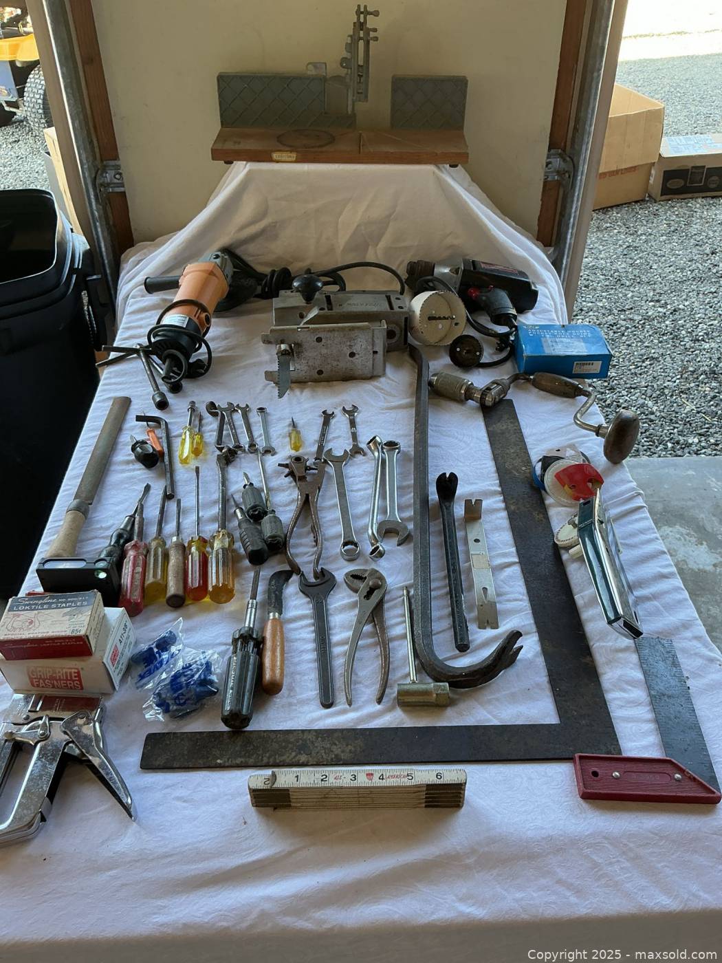 Craftsman drill, Power Kraft jig saw, 4" angle grinder with assorted ...