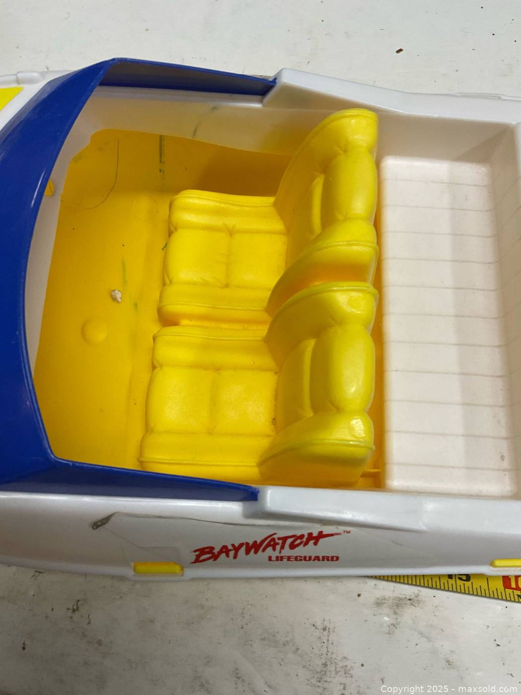Baywatch plastic lifeguard rescue boat | Maxsold