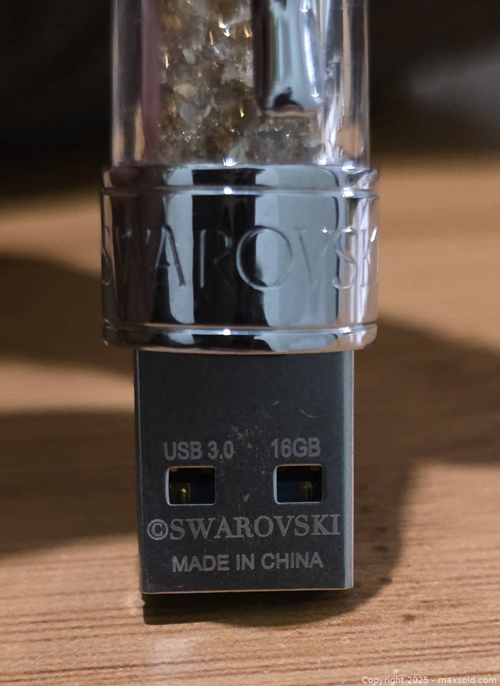 Swarovski Crystal USB Pen & Daisy Brooch | Maxsold
