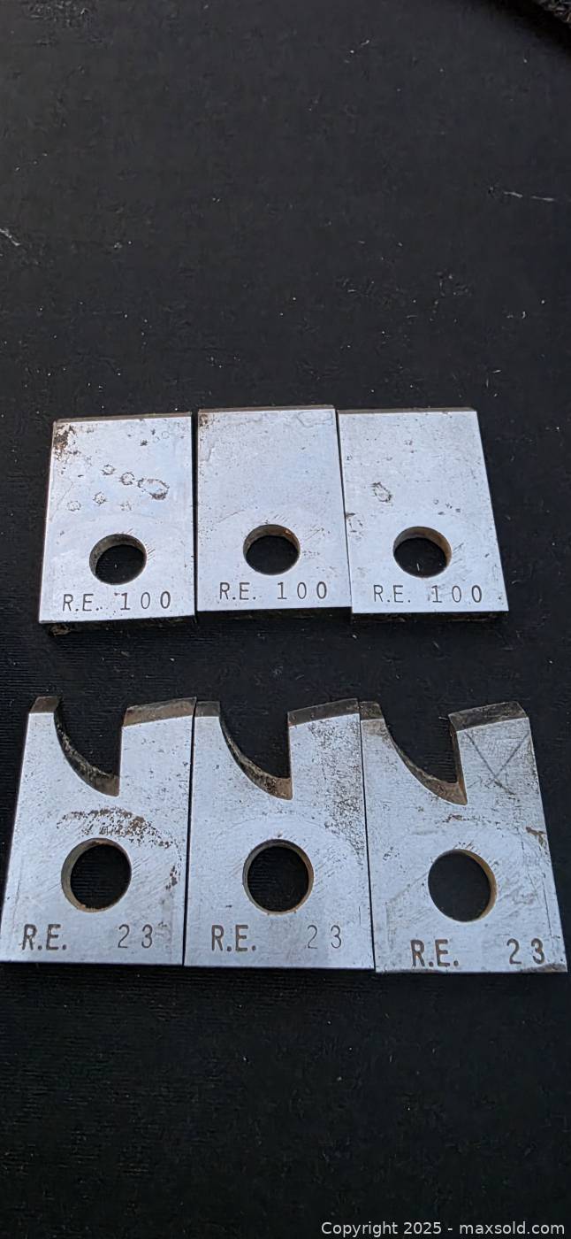 Richards Engineering spindle cutter head with six profile knives | Maxsold