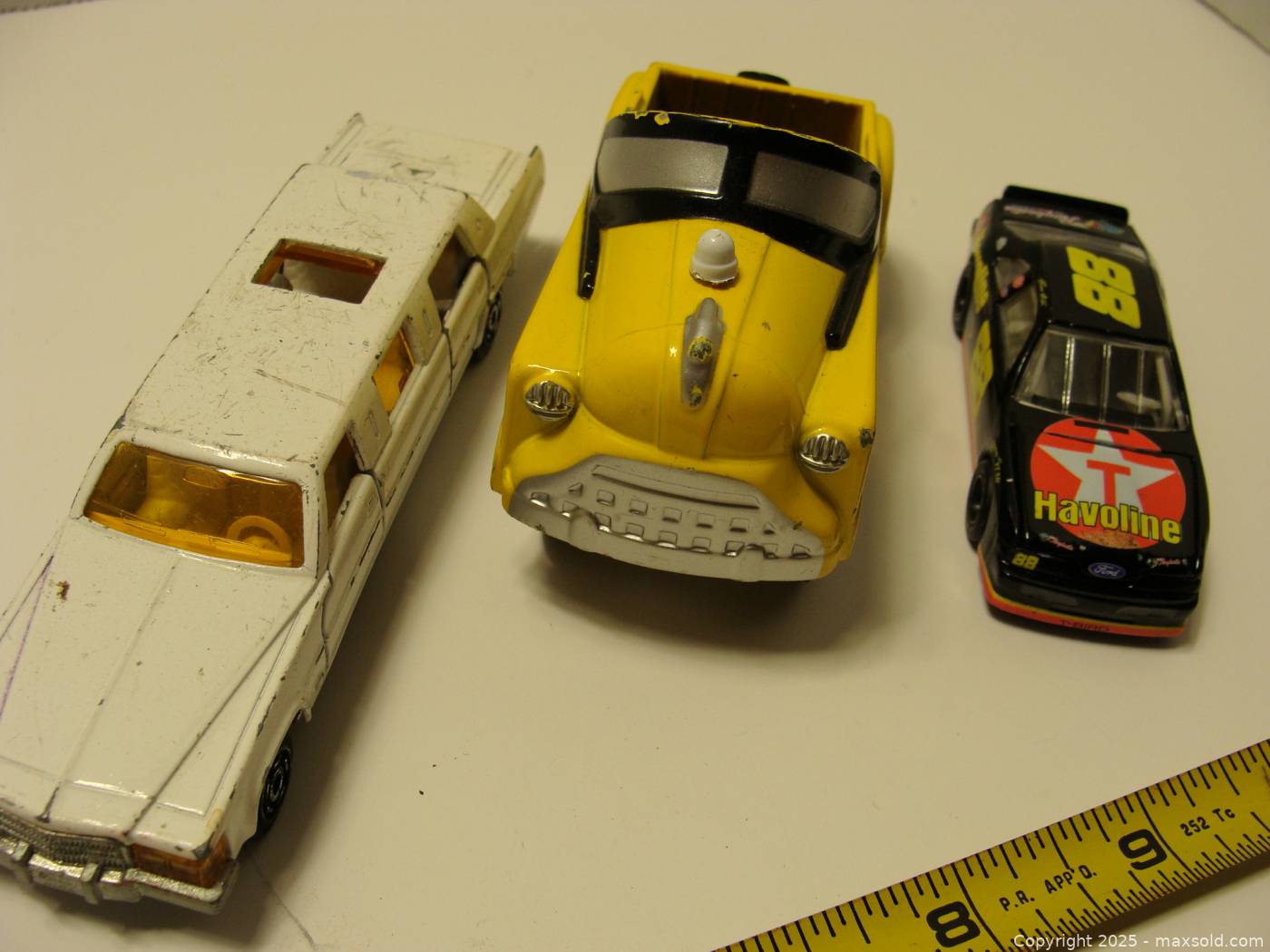 5 diecast toy cars | Maxsold