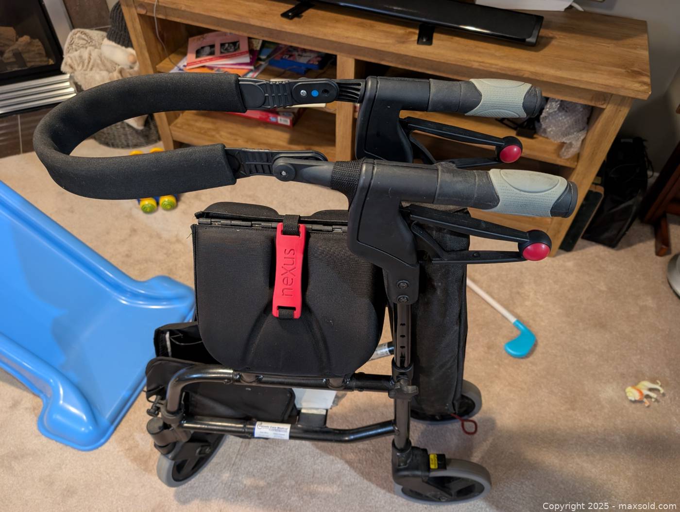 Foldable Nexus rollator walker with seat | Maxsold