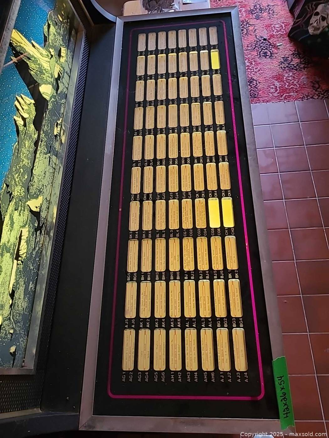 Jupiter Astral 160 Space-Themed Jukebox | Maxsold