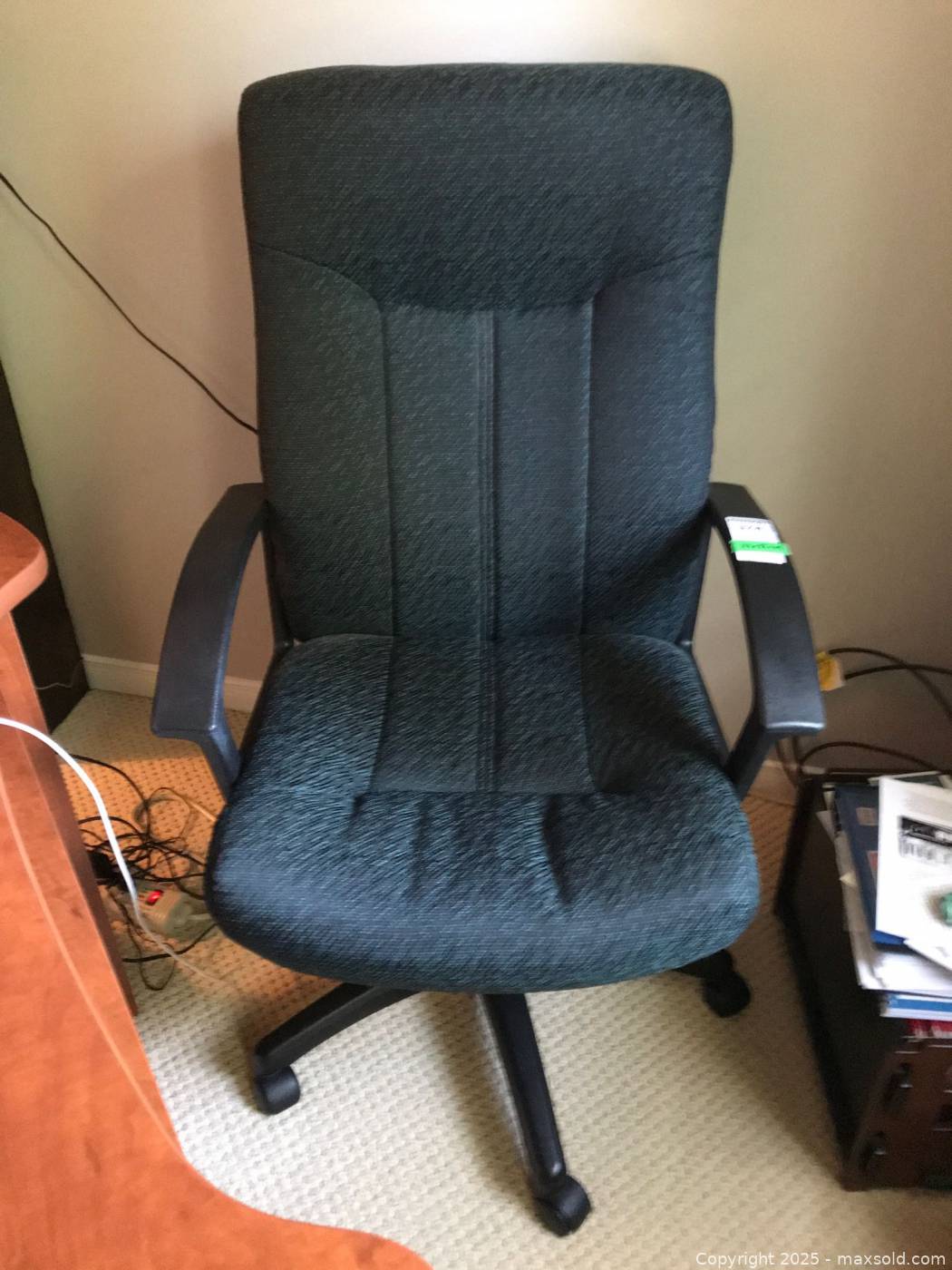 Padded office chair | Maxsold