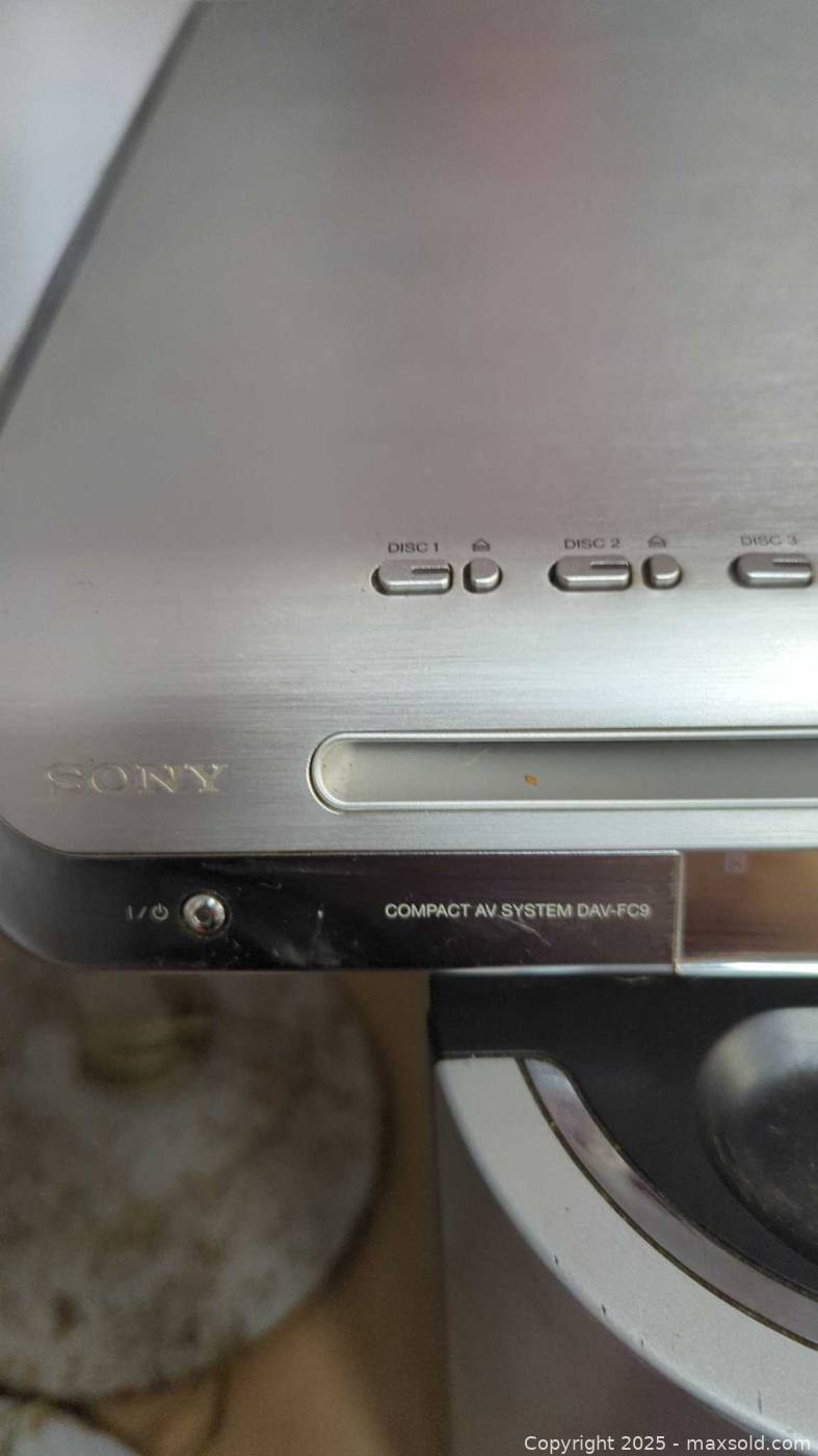 Sony DAV-FC9 S-Master home theater system | Maxsold