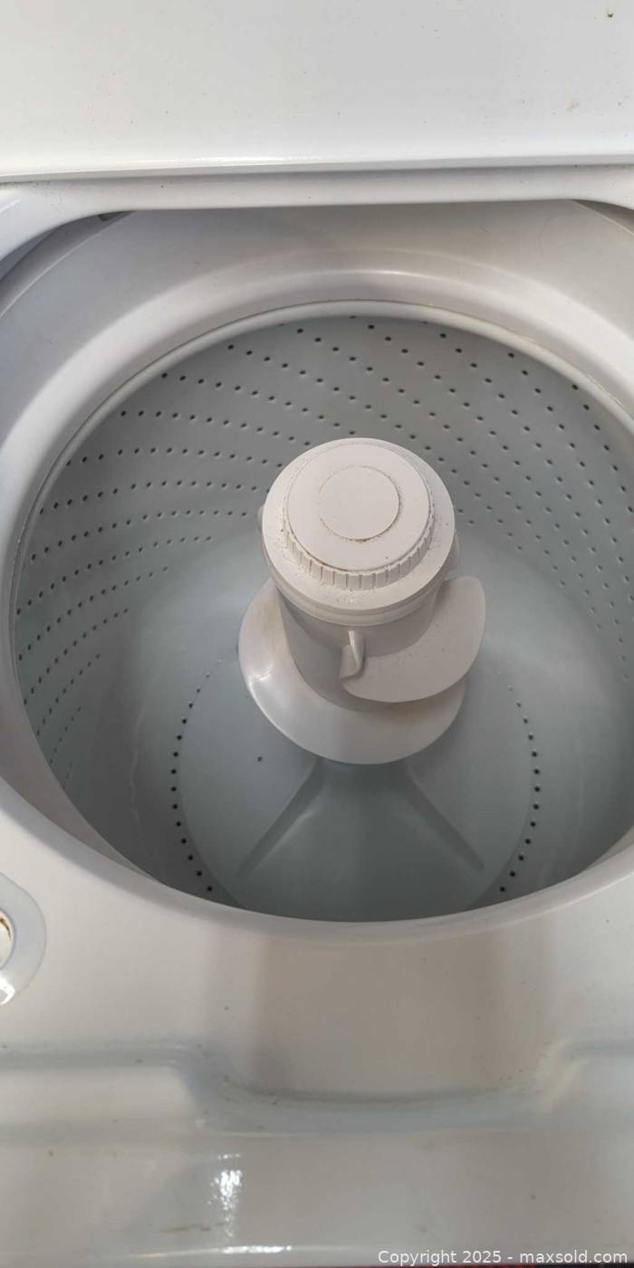 Amana top-load washing machine | Maxsold