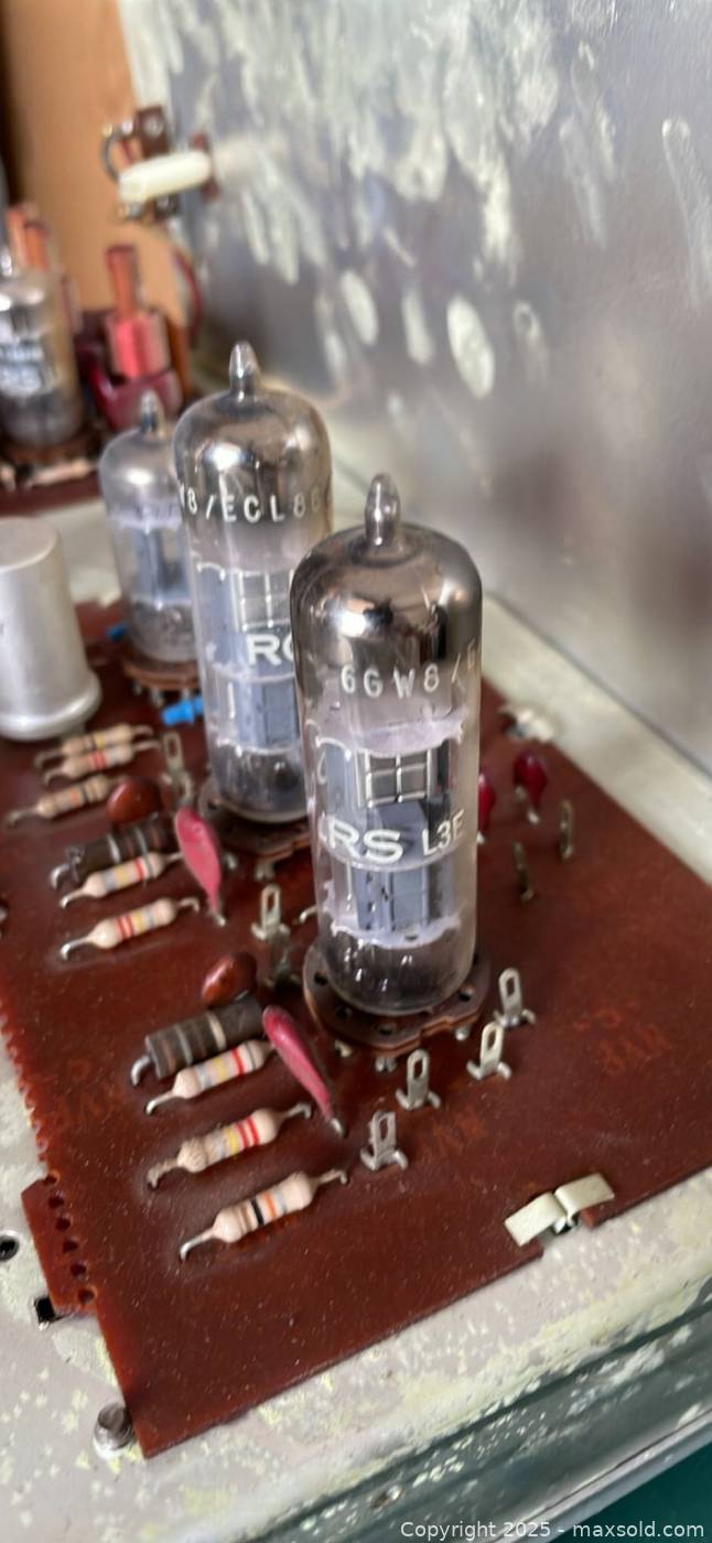 Philips Oxford tube amplifier chassis | Maxsold